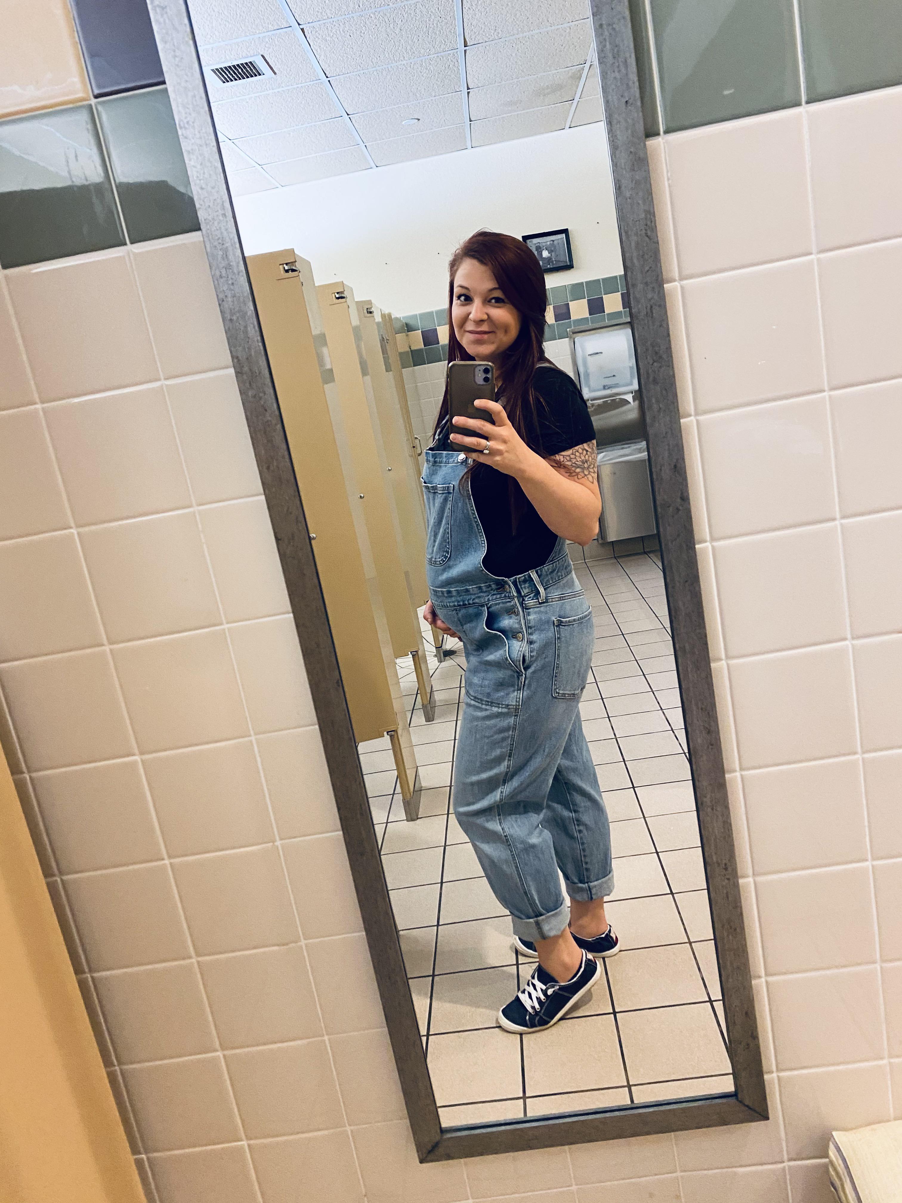 Overall momma | Scrolller