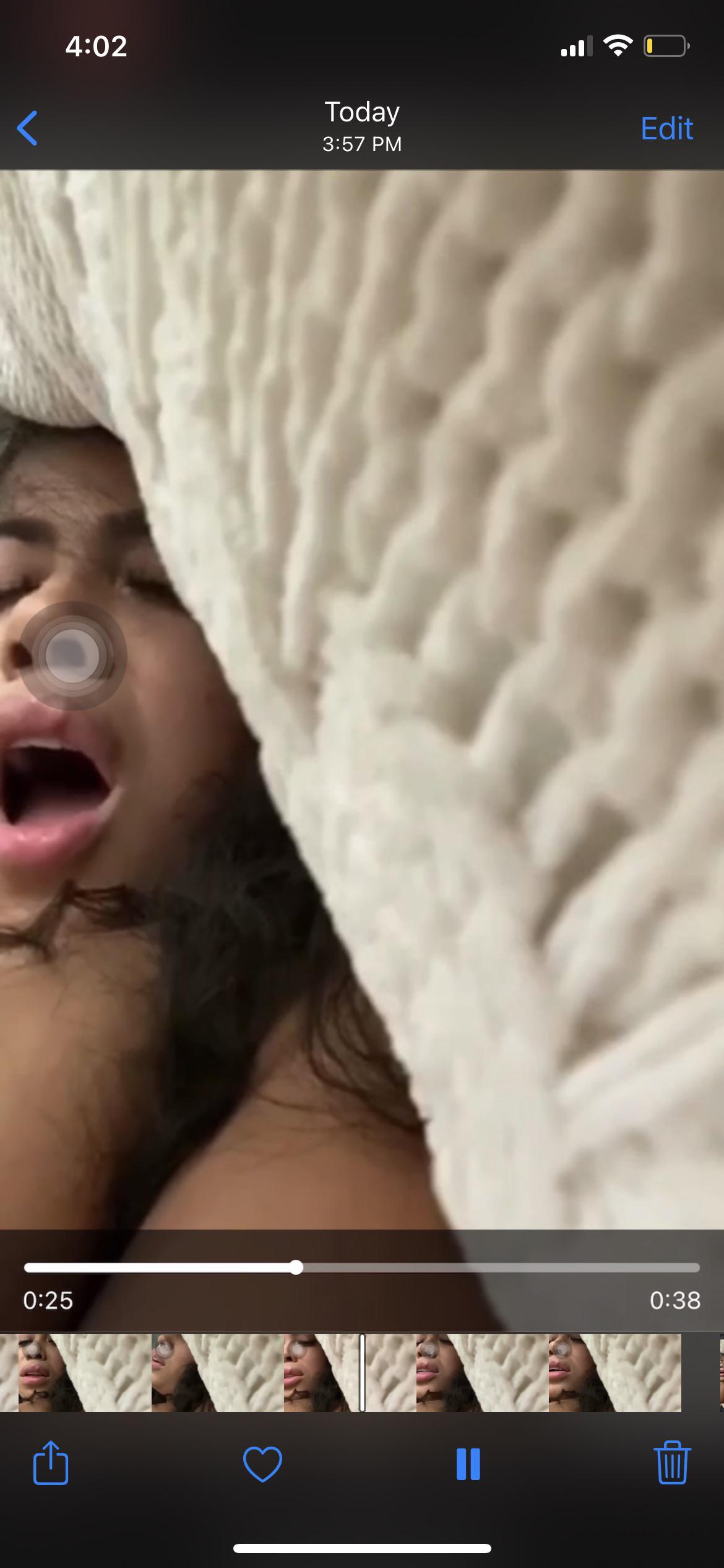 Paid for all her content dm me | Scrolller