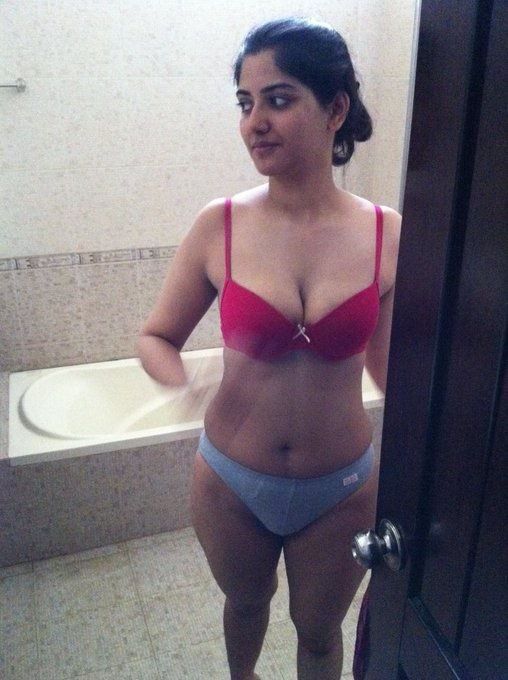 Paki ayesha | Scrolller