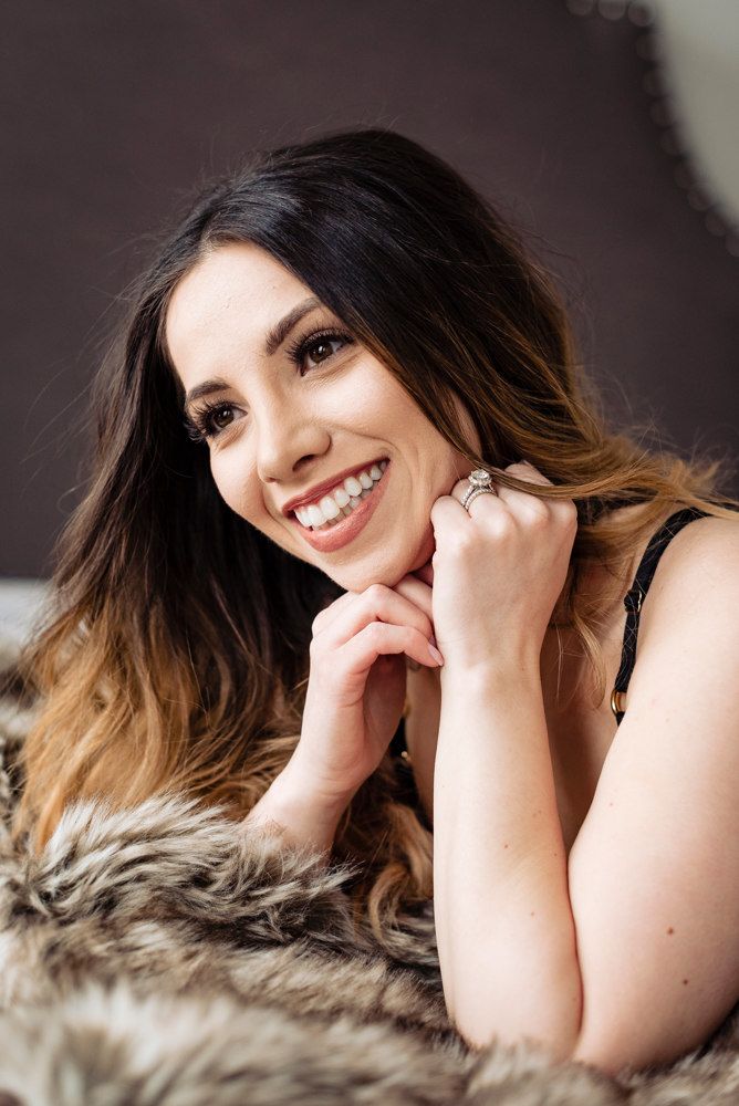 Pale bride boudoir (AIC) | Scrolller