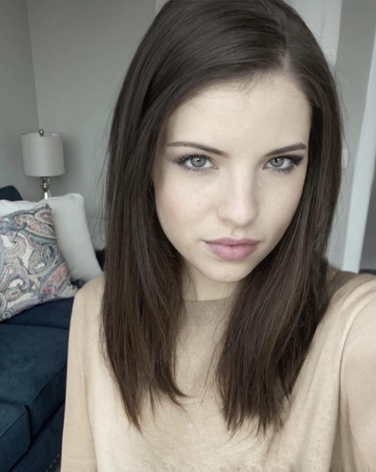 Pale enough to be caspers wife | Scrolller