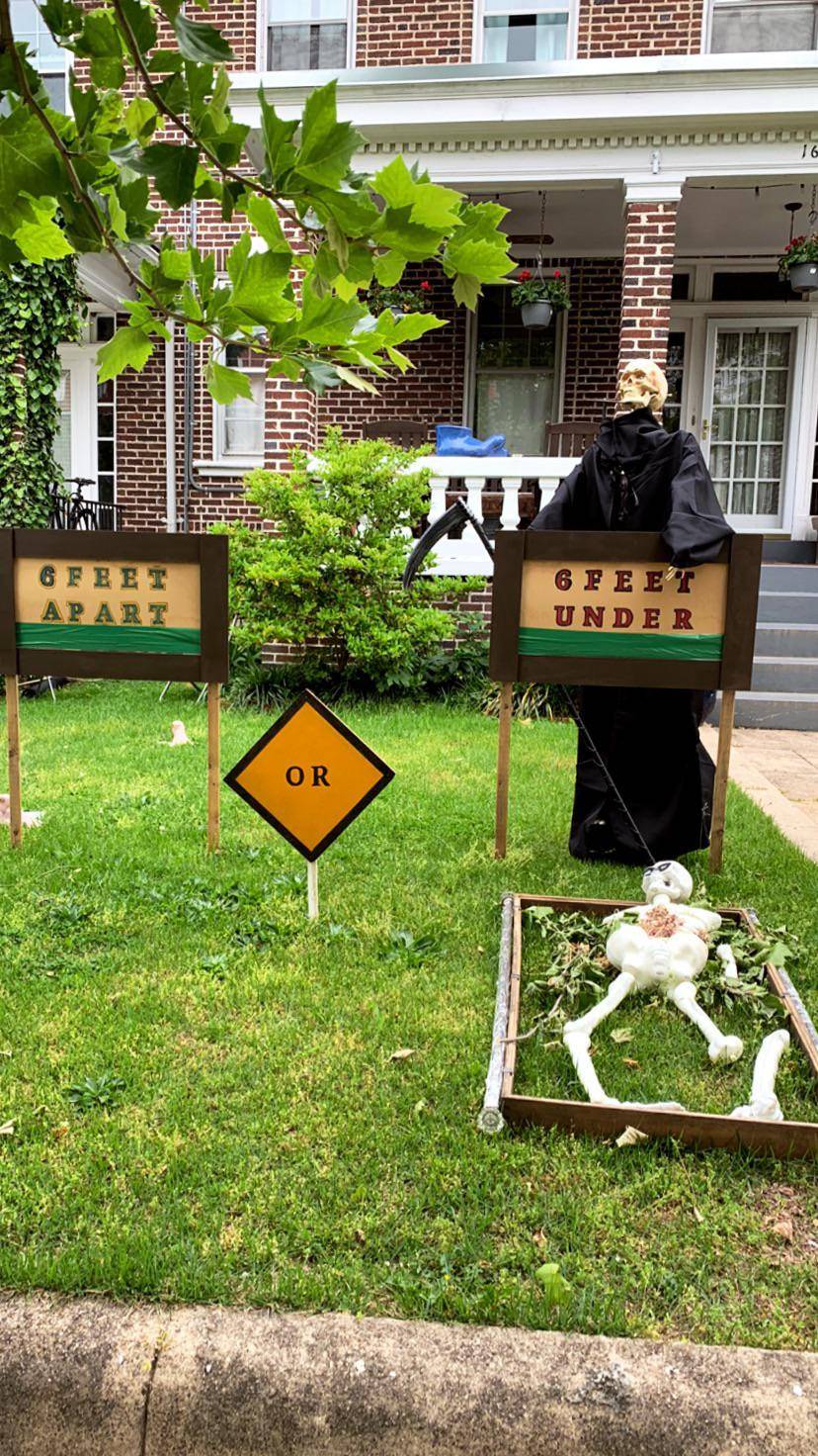 Pandemic PSA spotted in the neighborhood | Scrolller