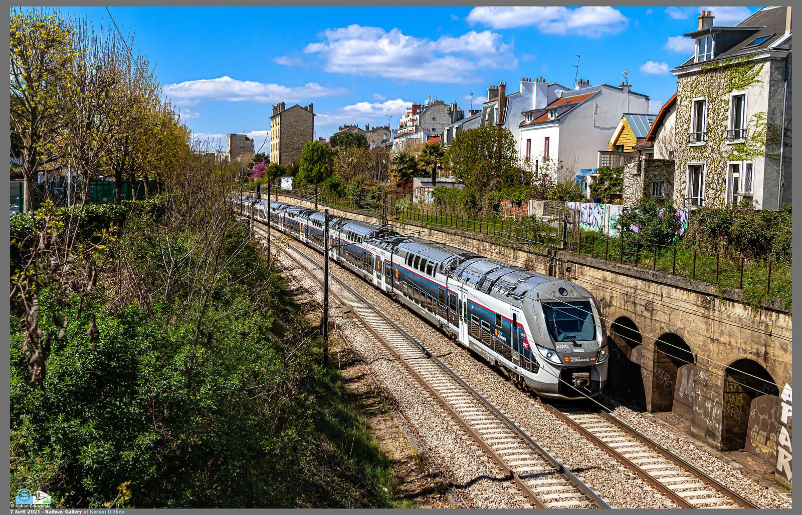 Paris Commuter Rail Corridor | Scrolller