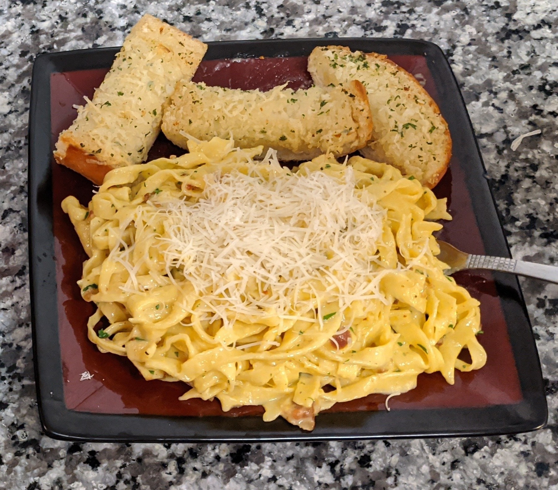 Pasta Carbonara w/ Garlic Bread - Pasta freshly made from scratch | Scrolller