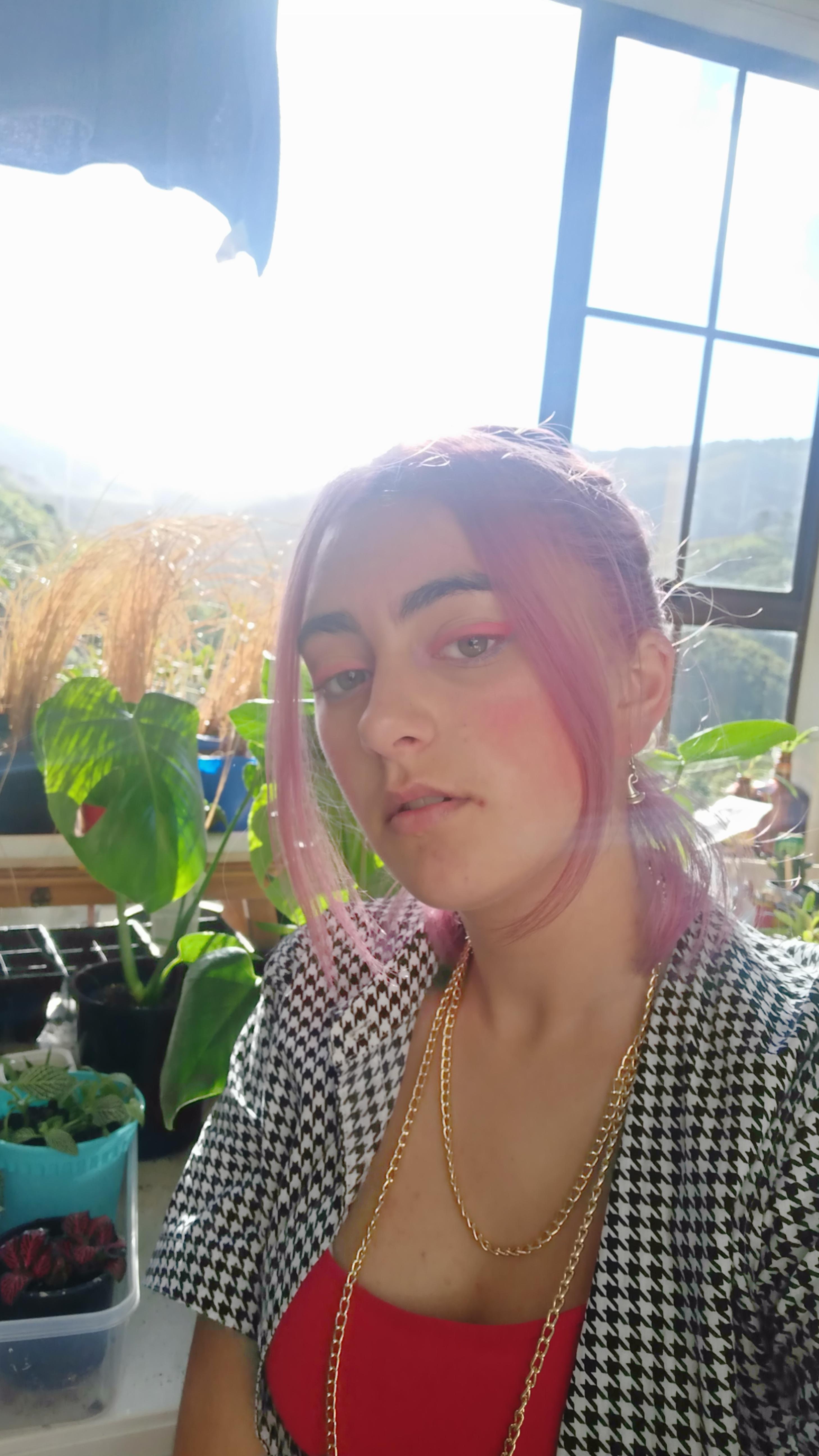 peep the dying native grasses in the back owo | Scrolller