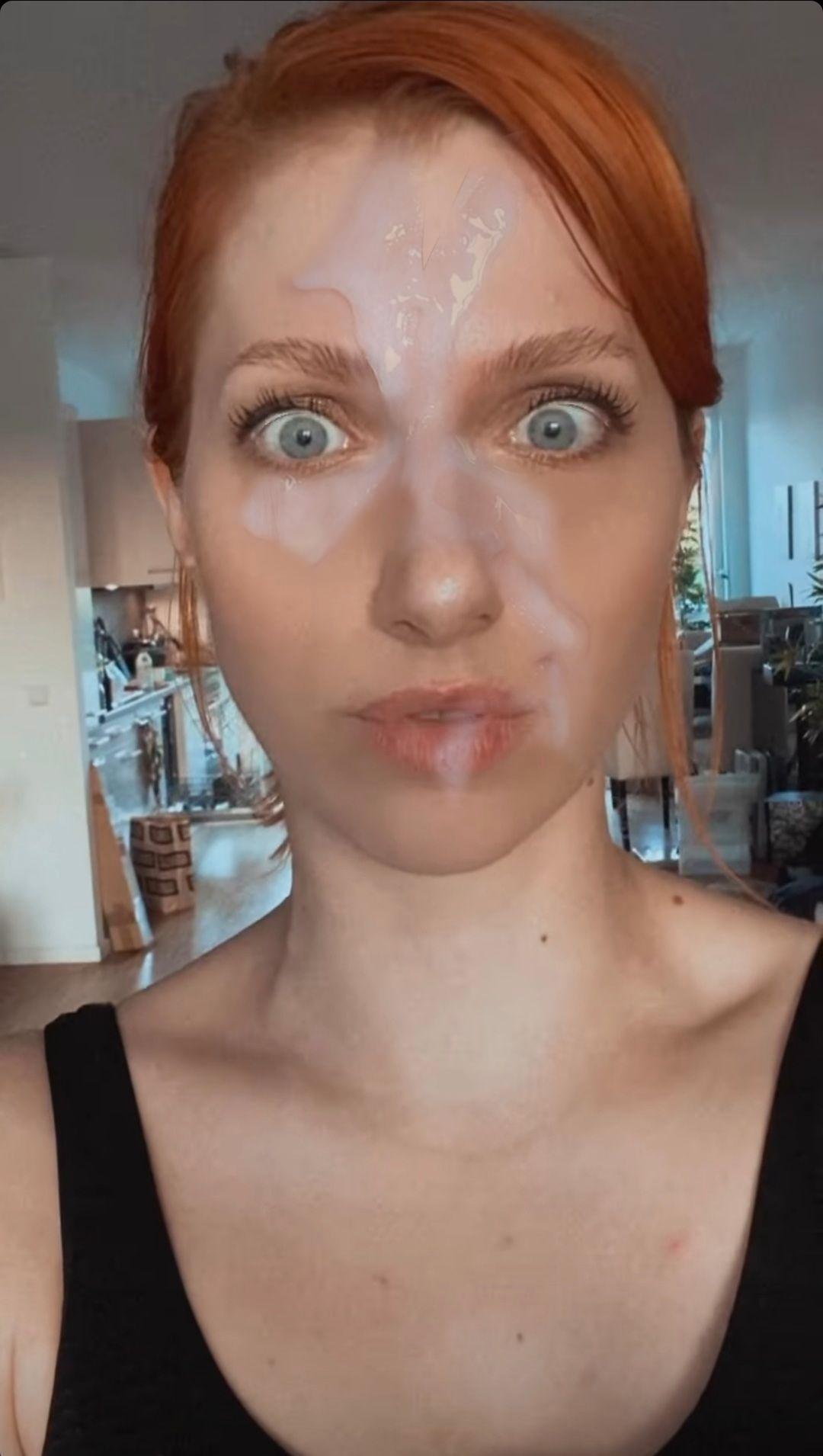 PENG Lara | Scrolller