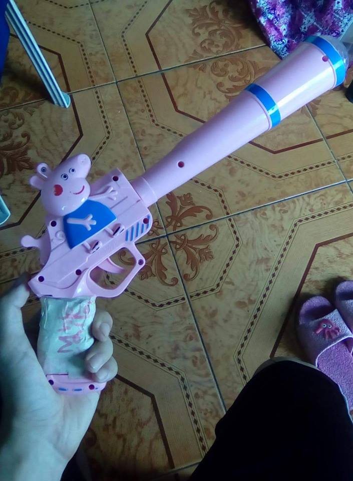 Peppa Pig Gun. | Scrolller