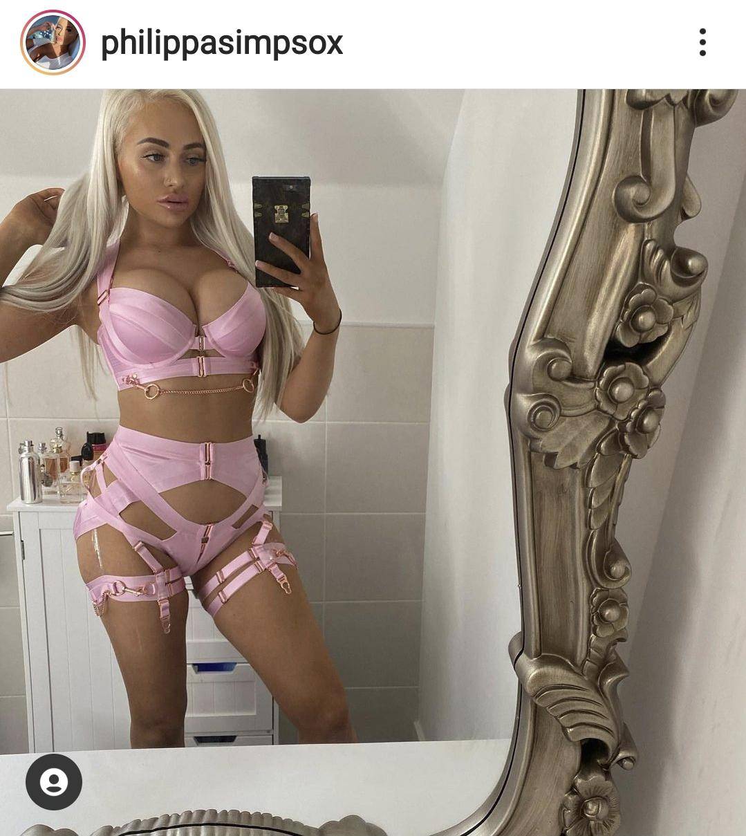 Perfect bimbo | Scrolller