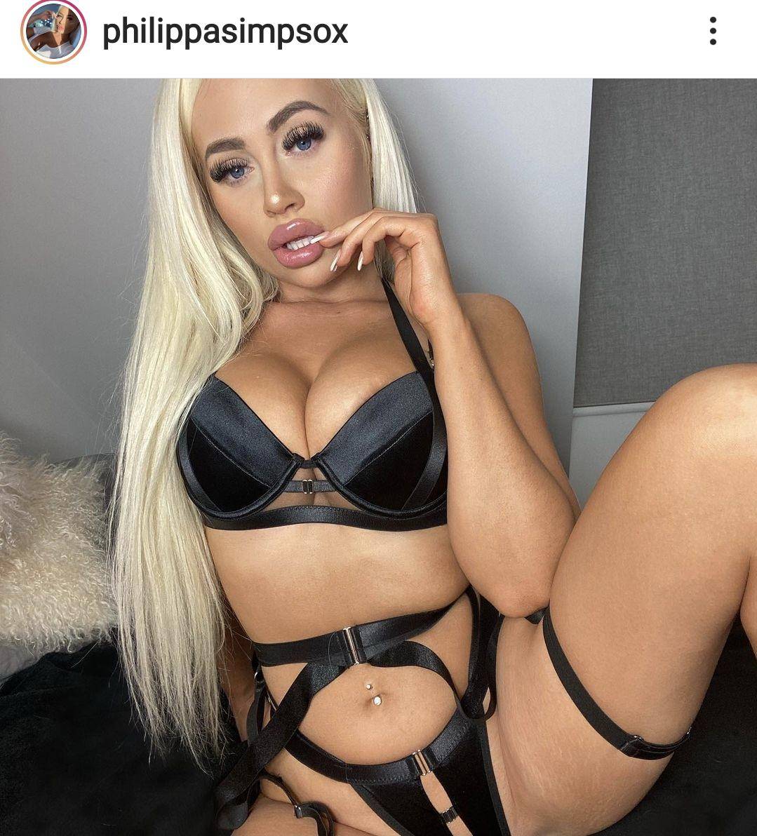 Perfect bimbo | Scrolller