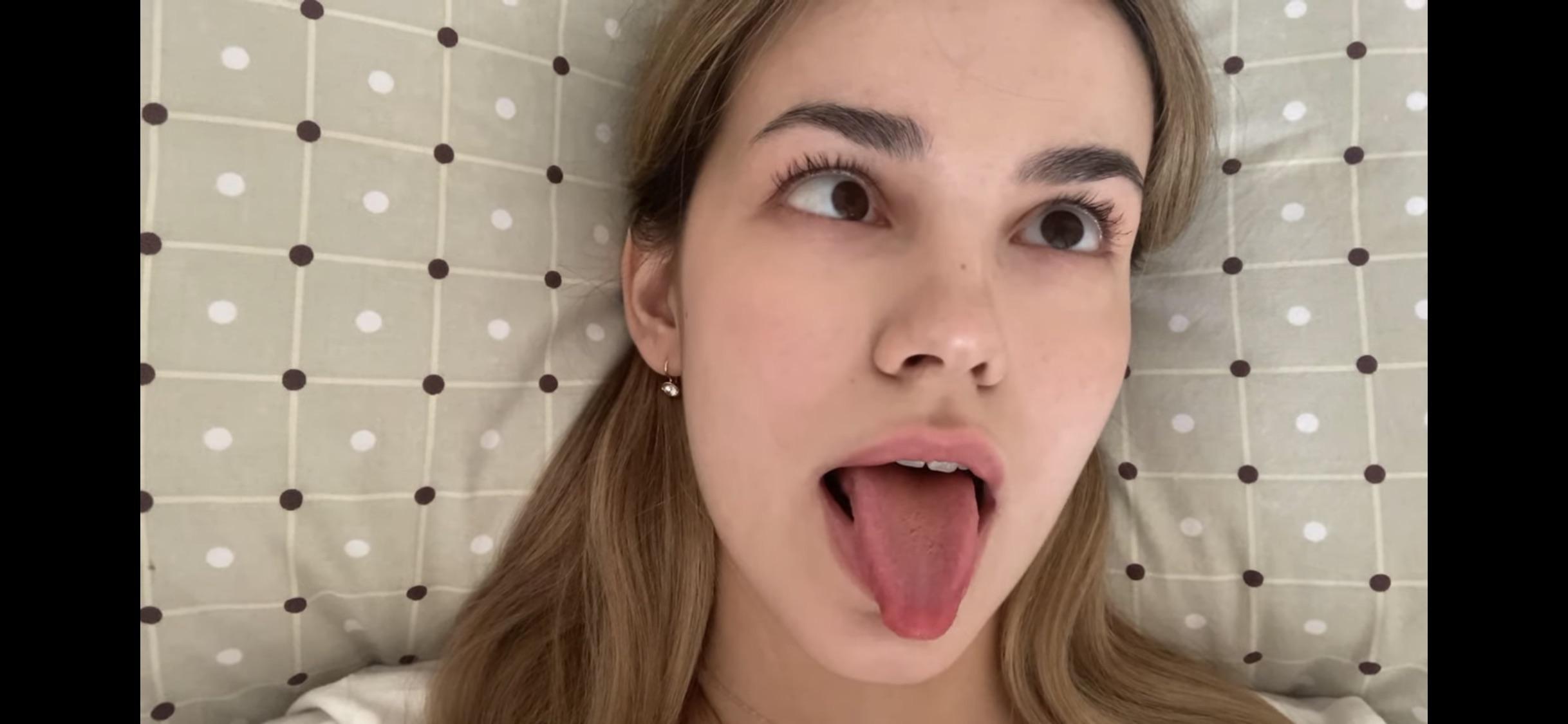 Perfect place to cum 🤤 | Scrolller