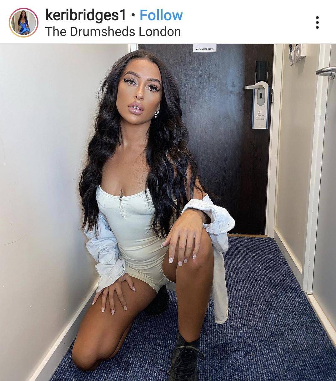 Perfect position | Scrolller