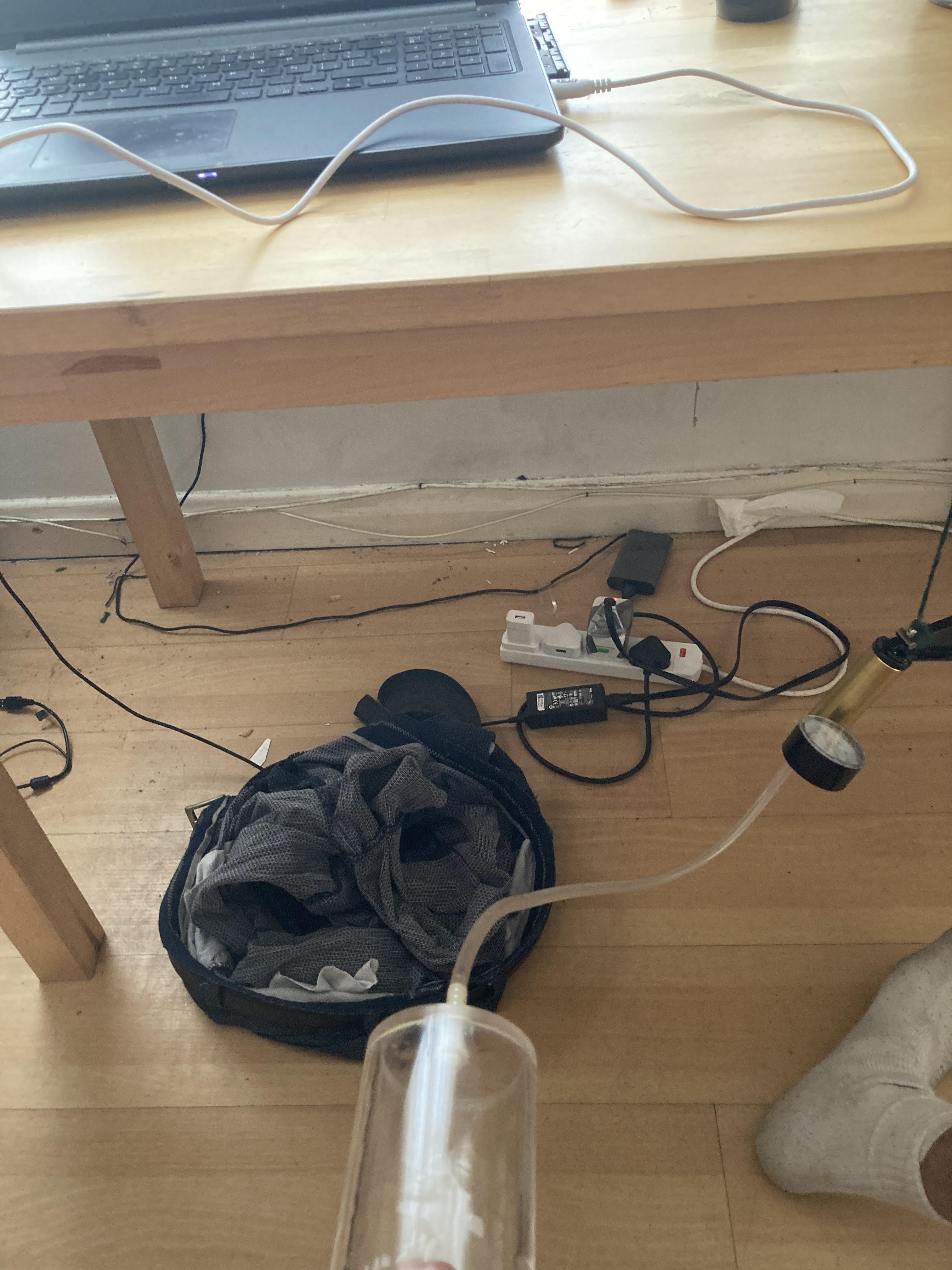 Perfect when working from home, you keep adding pressure | Scrolller