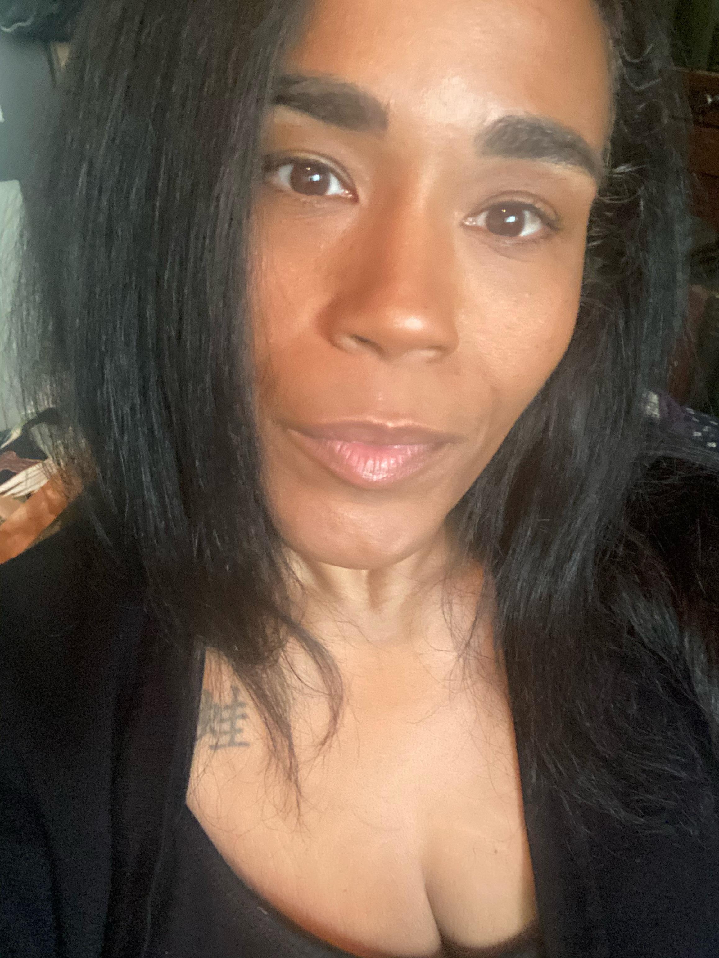 Persian eyes! Brown eyed girls. | Scrolller