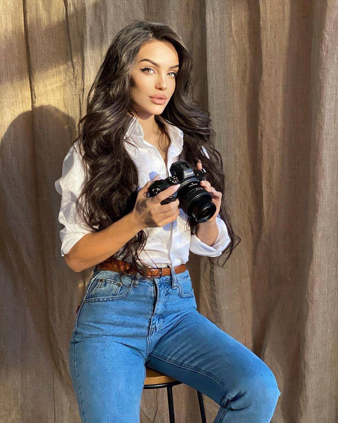 Photographer | Scrolller