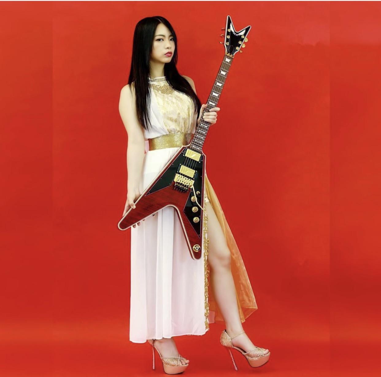 Photoshoot from deans guitar | Scrolller