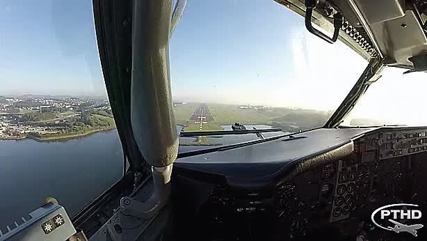 Pilot's View (x-post from /r/aviationgifs) | Scrolller