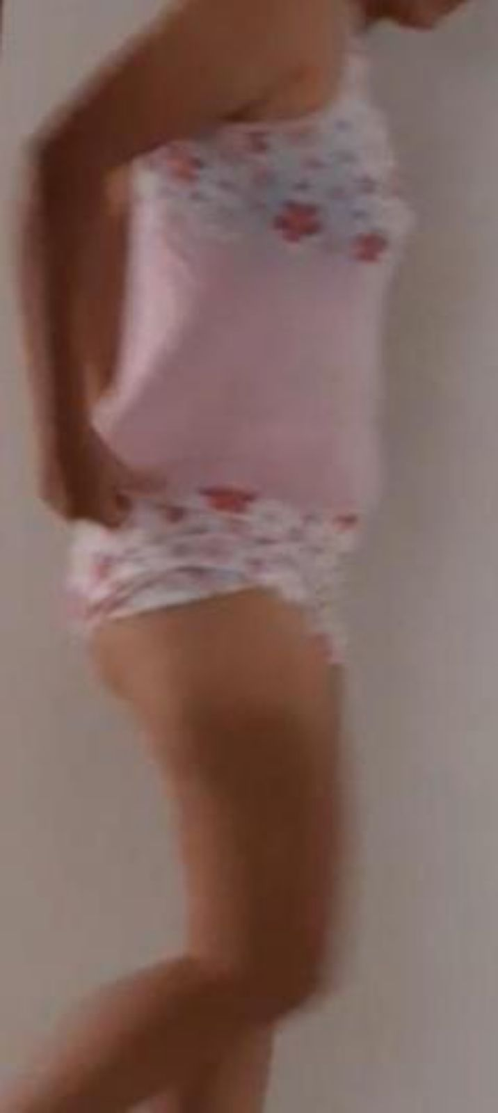 Pink clothes 😋 p2 | Scrolller