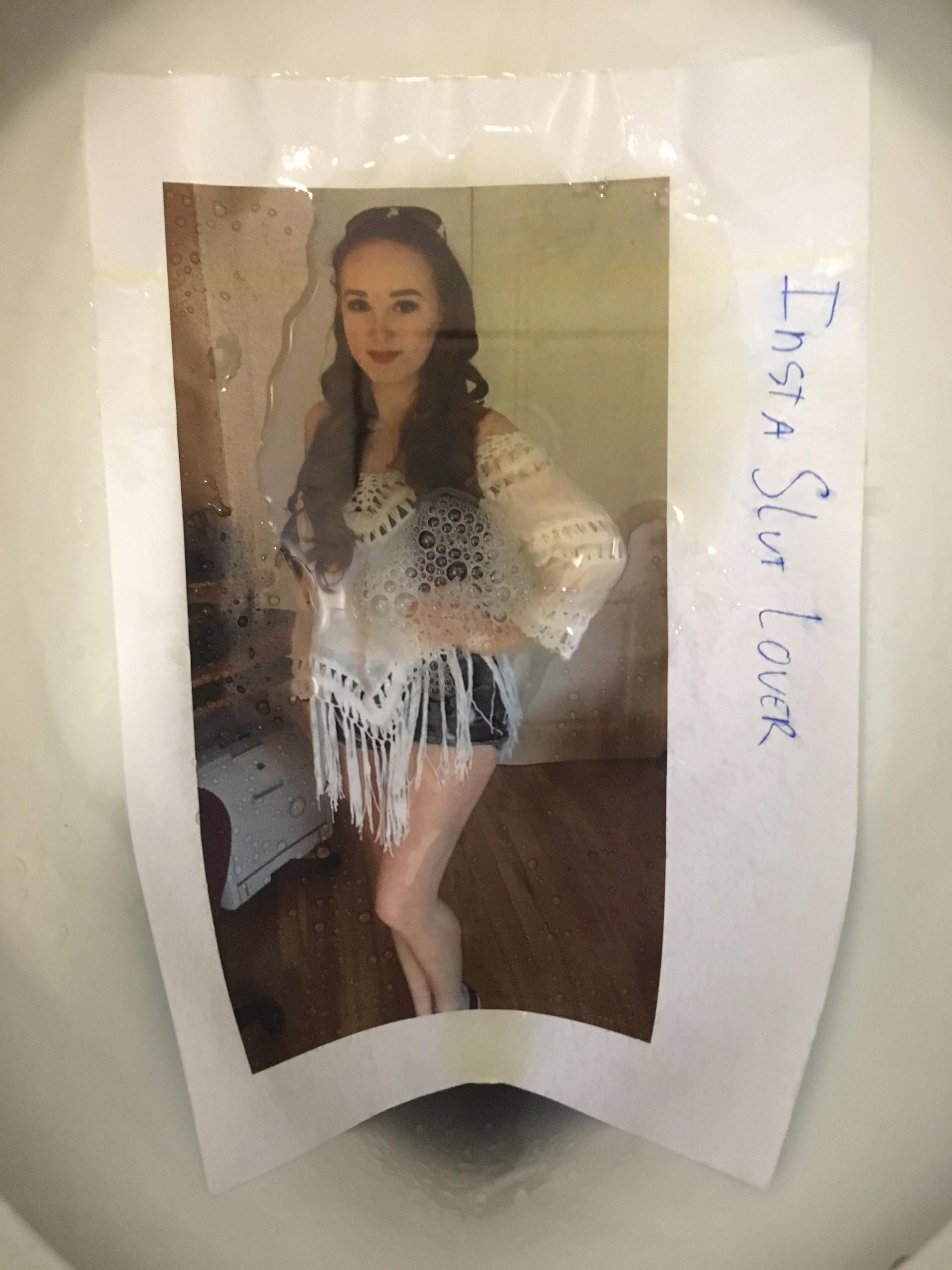 Pissing on a hottie in the toilet | Scrolller