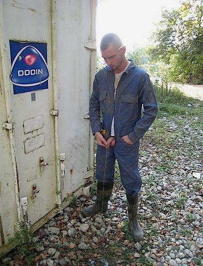 “pissing Outside” Scrolller