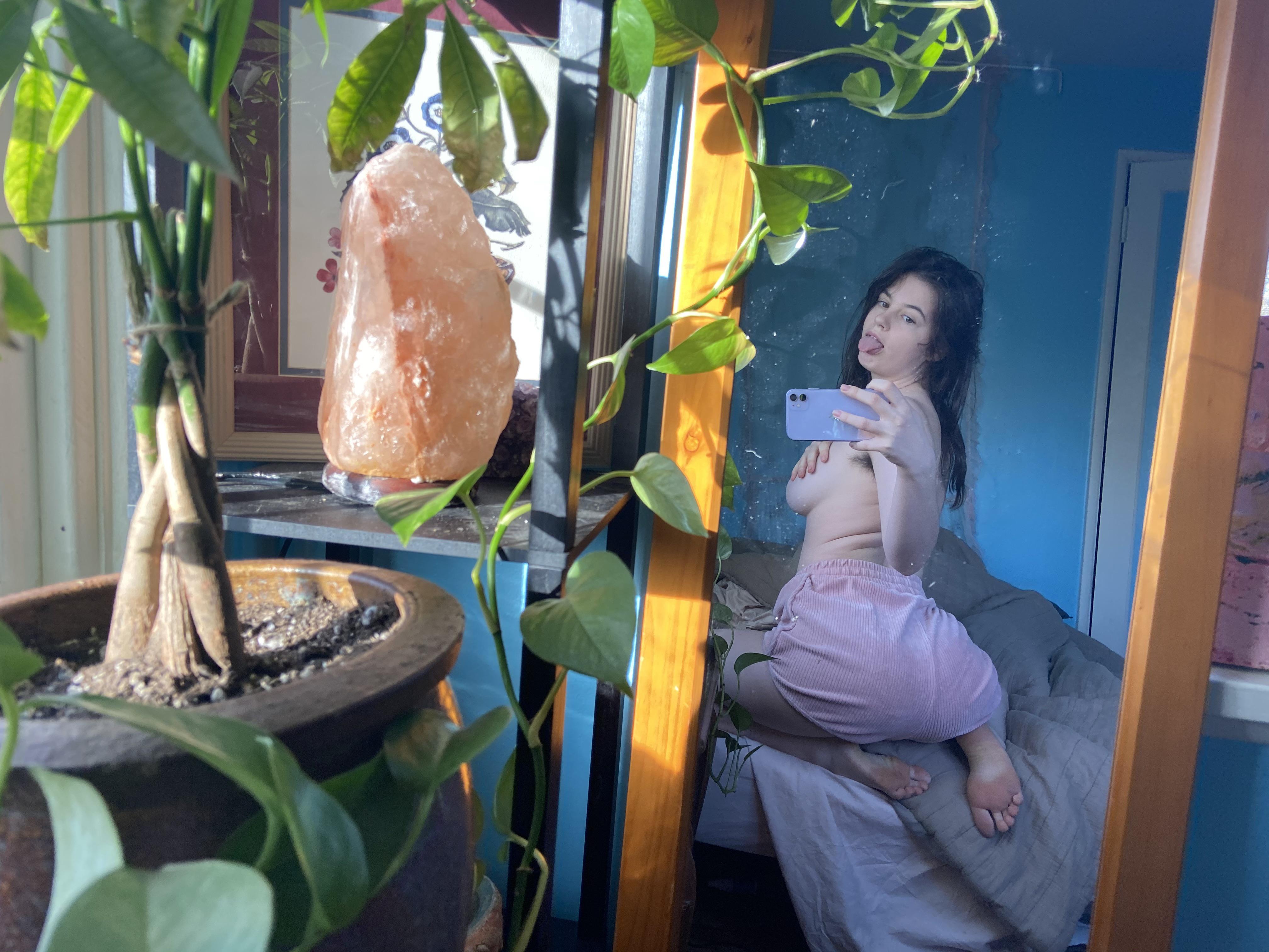 plant hoe 😛 | Scrolller