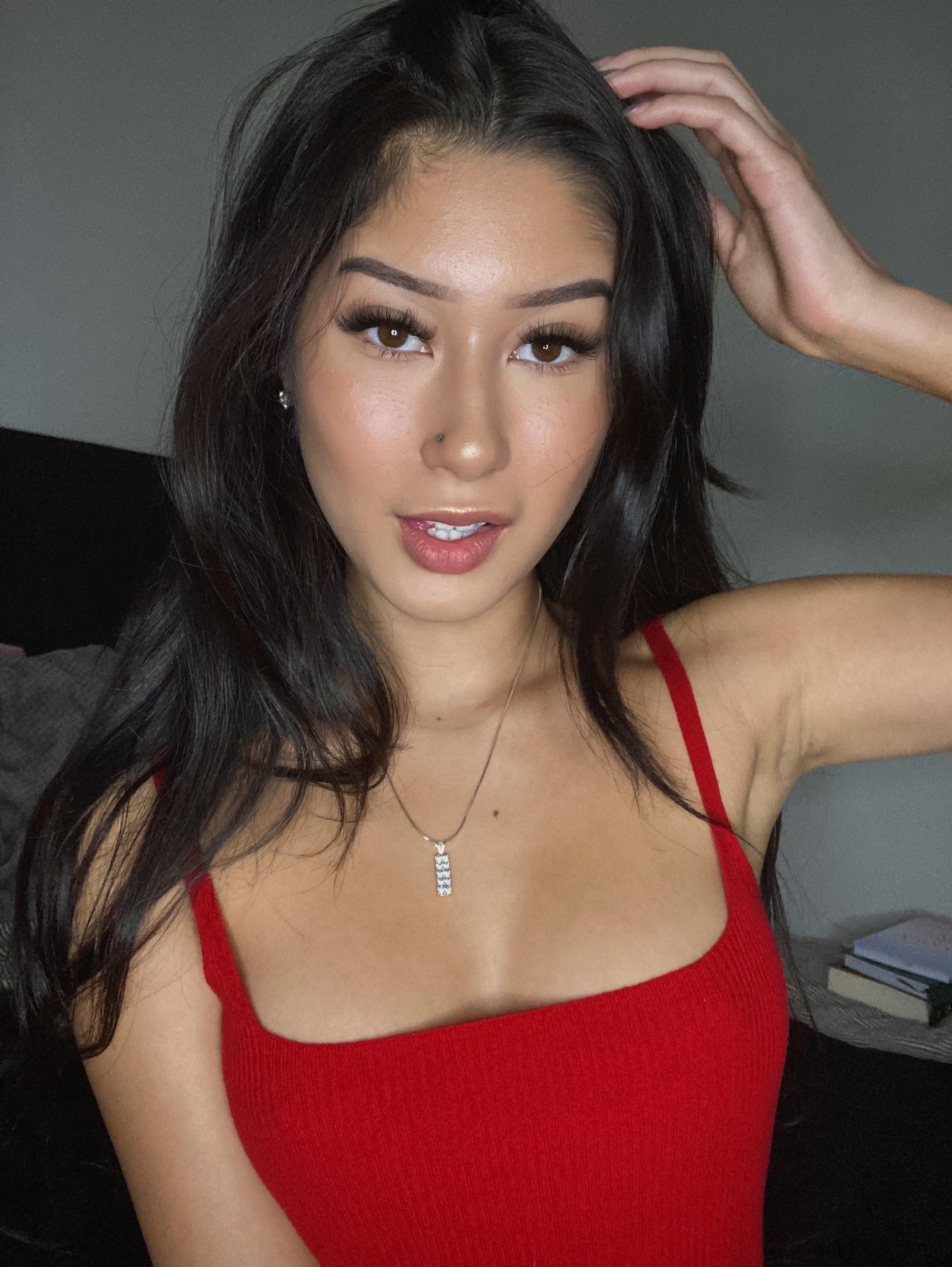 Please be kind, share your thoughts?🥰💭 [F19] | Scrolller