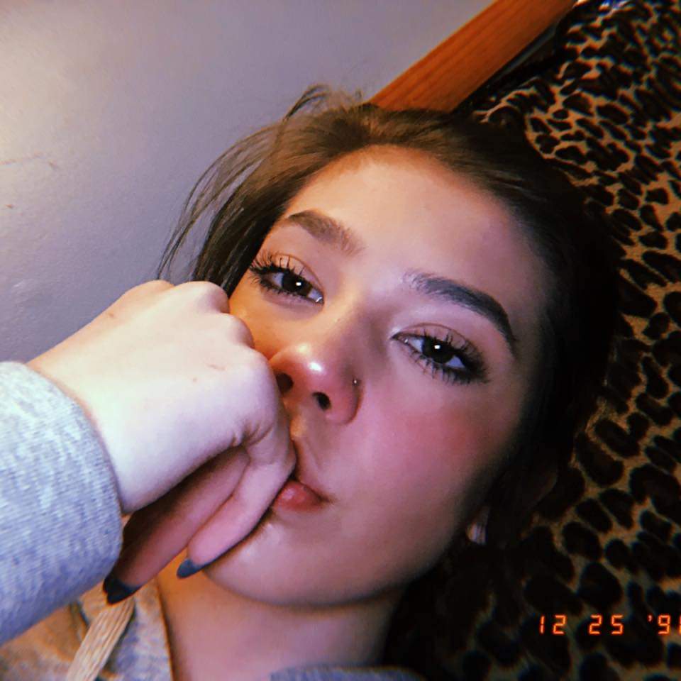 please be my step sis long term please im begging | Scrolller