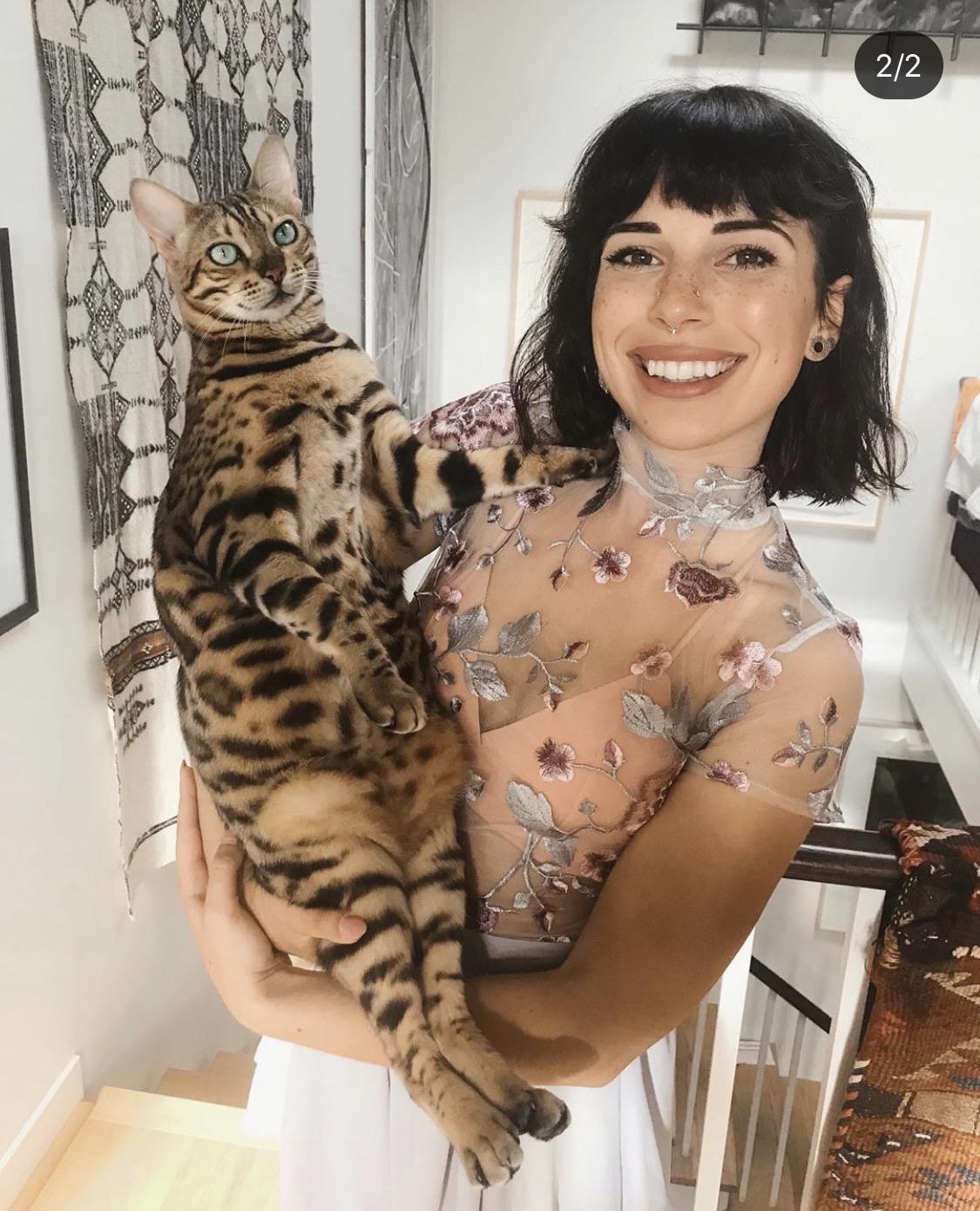 Please help me find this shirt! | Scrolller