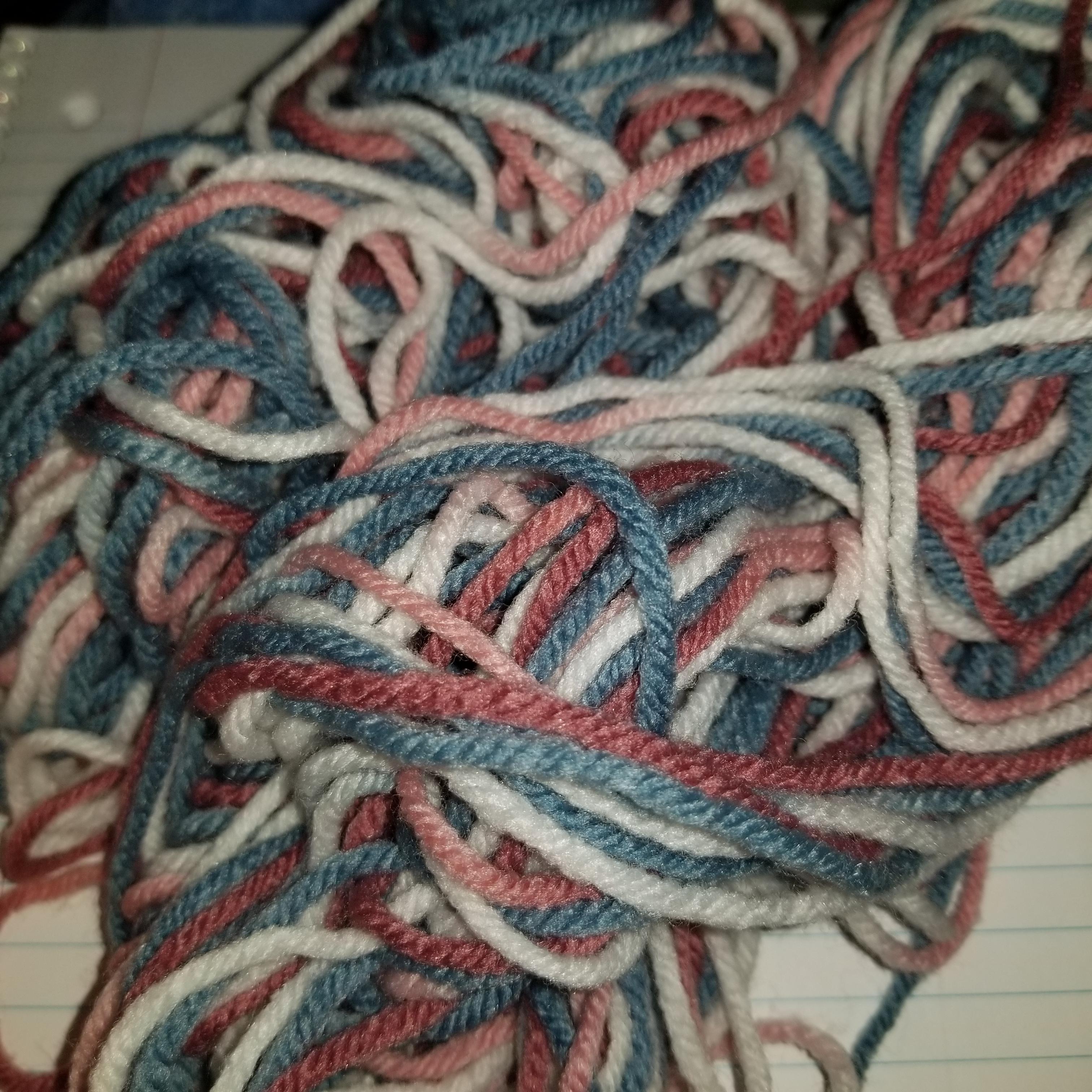 please help me identify this yarn! | Scrolller