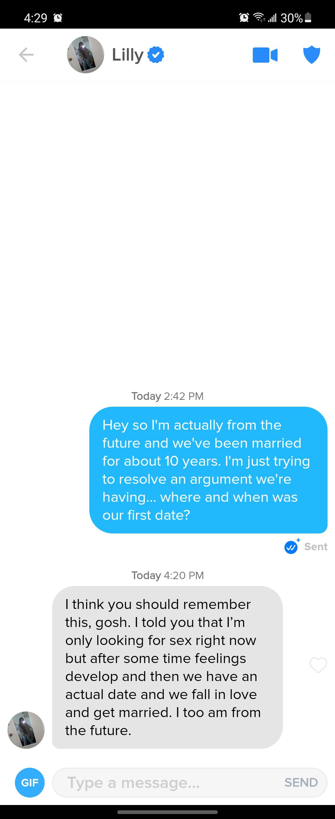 Please help. Used someone's pickup line from here and don't know how to be smooth lmao | Scrolller