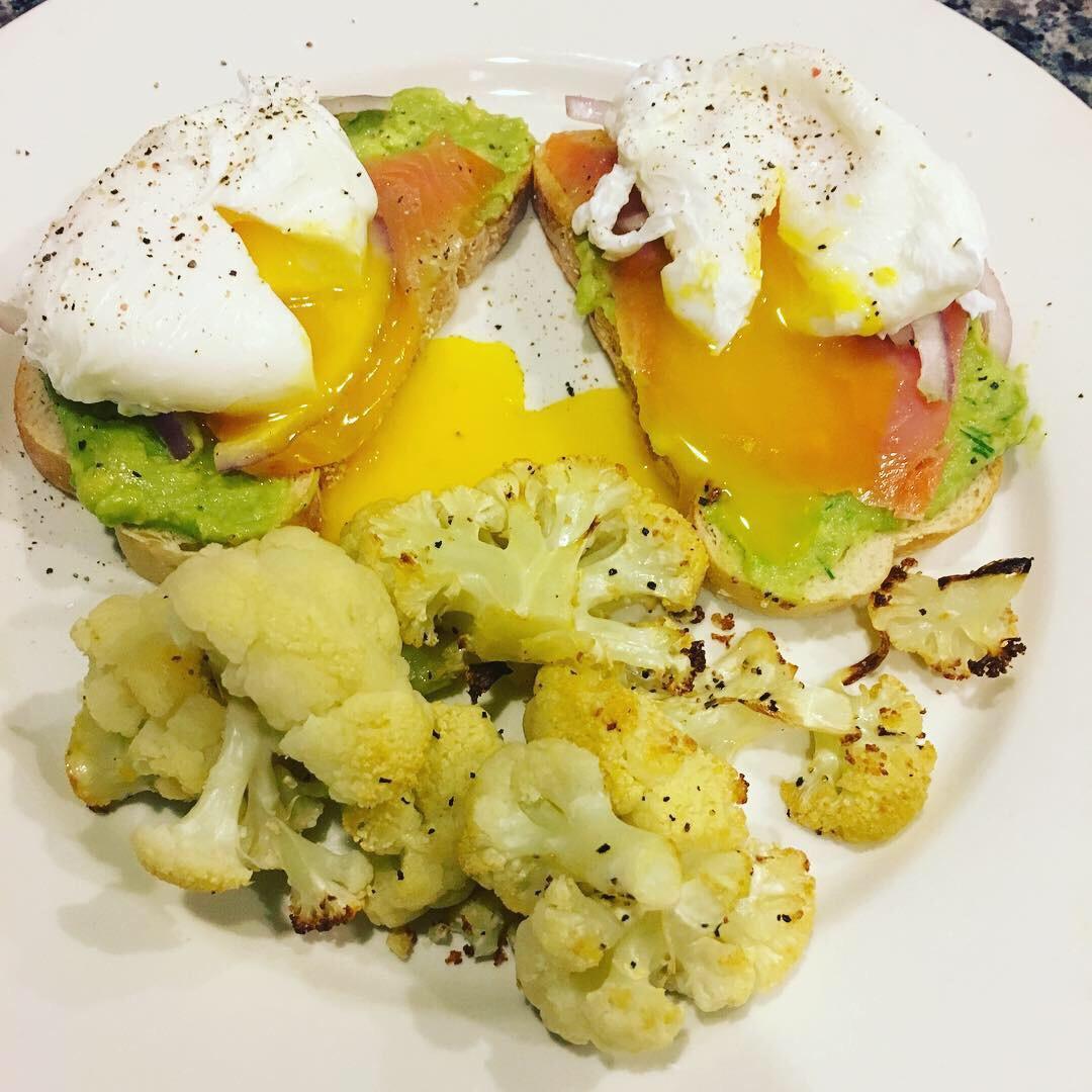 Poached eggs on avocado toast w/ smoked salmon! | Scrolller
