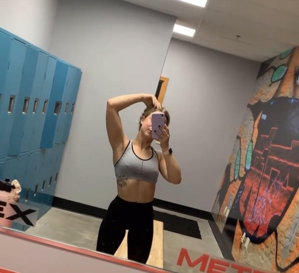 Pokies at the gym 👀 guess it was a bit chilly | Scrolller