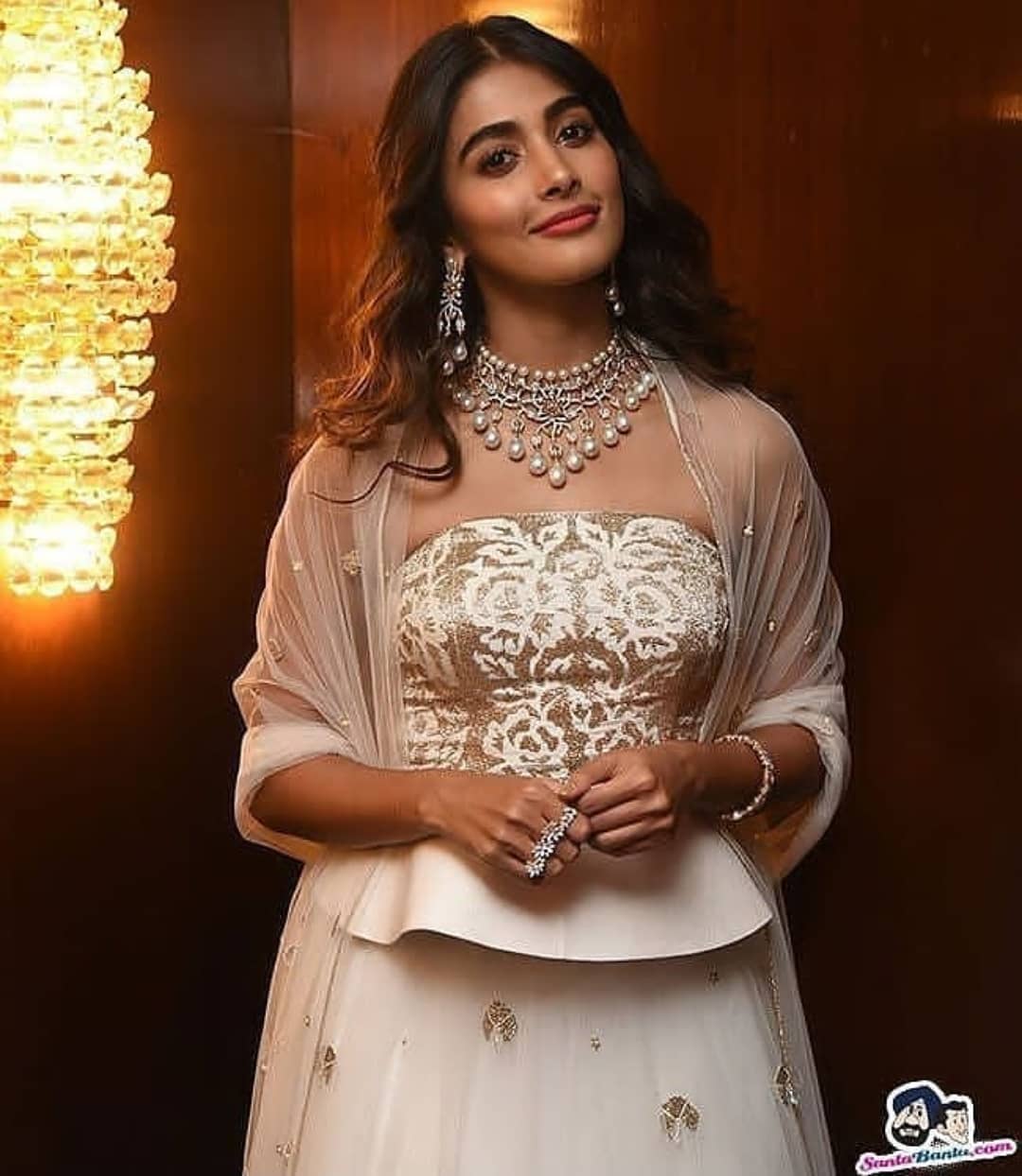 Pooja Hegde | Scrolller