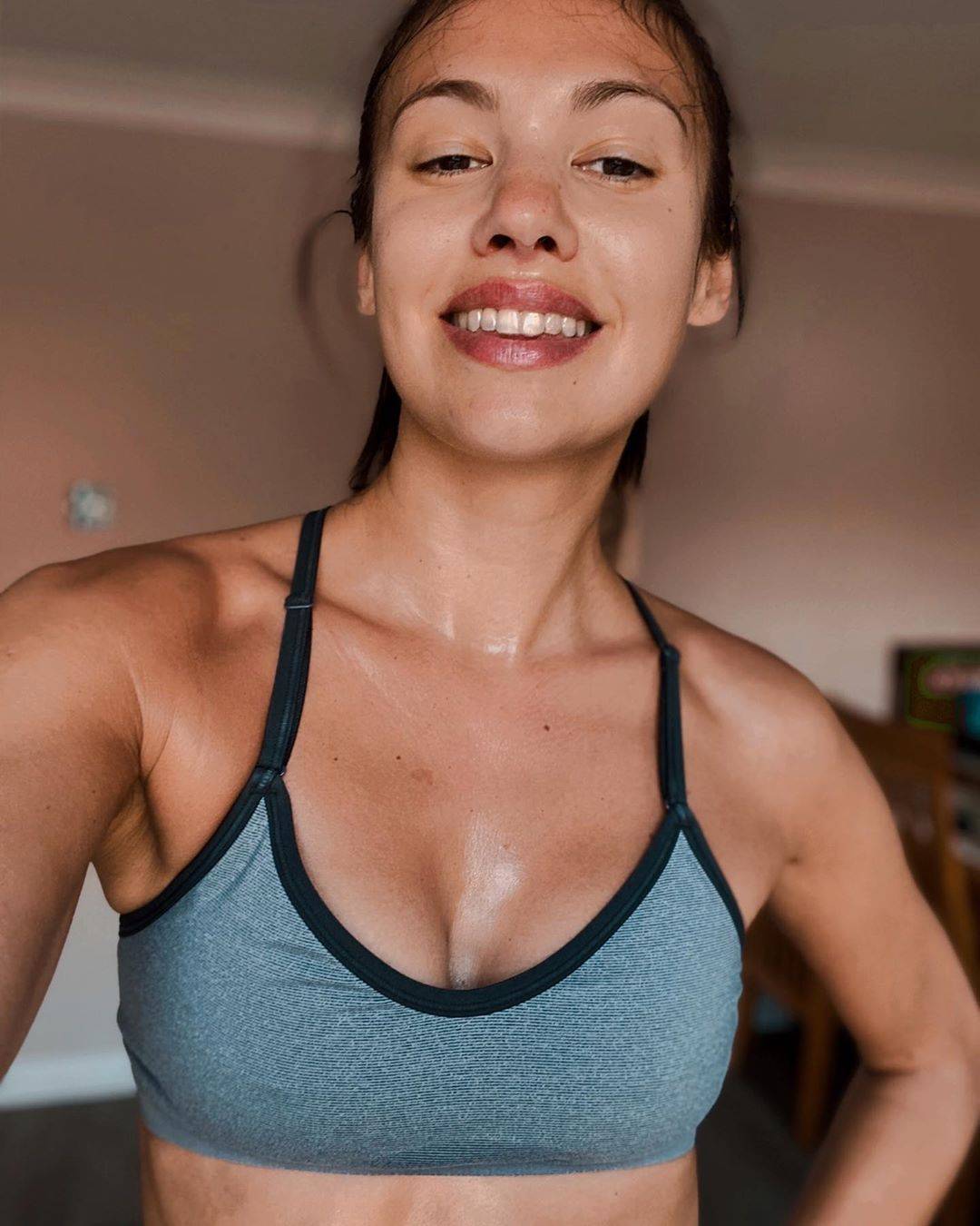 post-workout selfie in sport bra | Scrolller