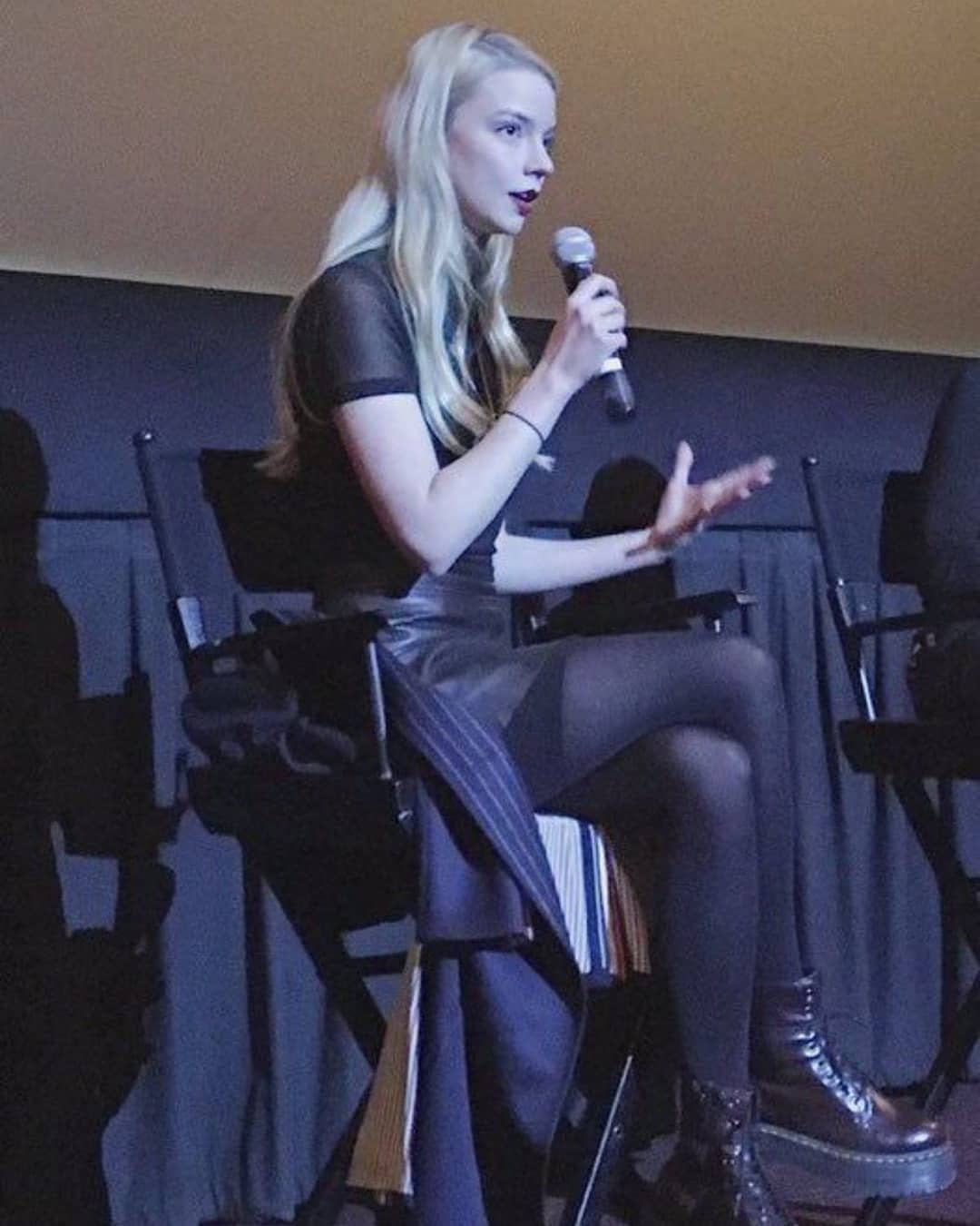 Press Conference | Scrolller