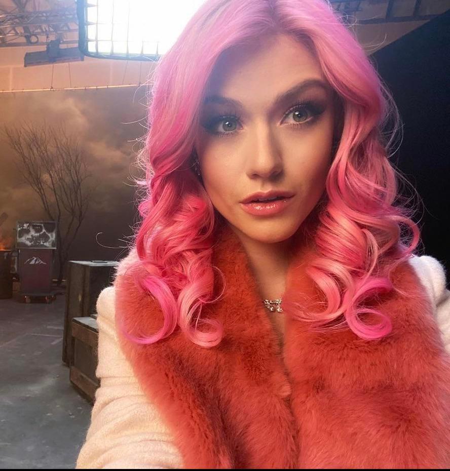 Pretty pink | Scrolller