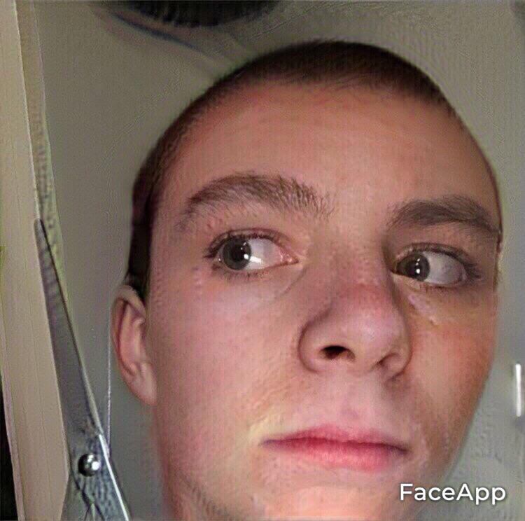 Preview of baldlinu pog??? | Scrolller