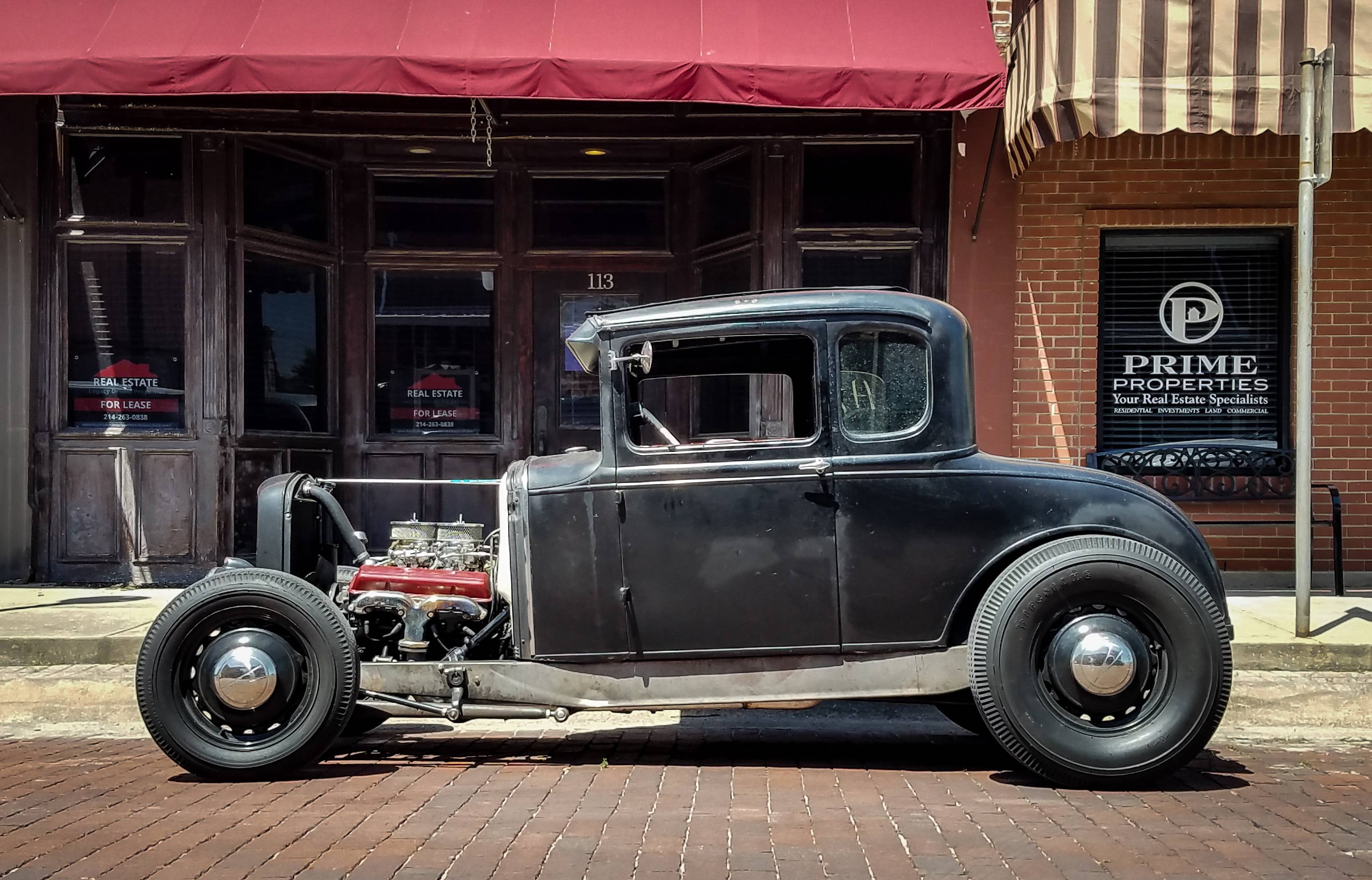 Proper Hotrod Stance | Scrolller