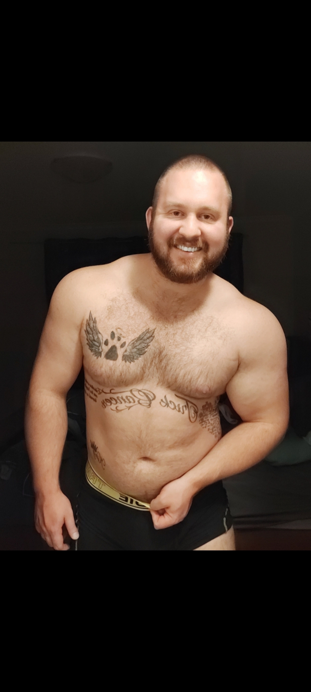 Proud owner of a thicc dad bod :) | Scrolller