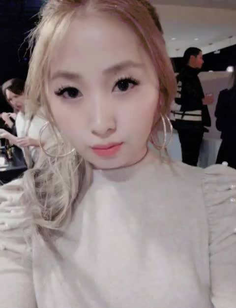 Pucker up :) | Scrolller