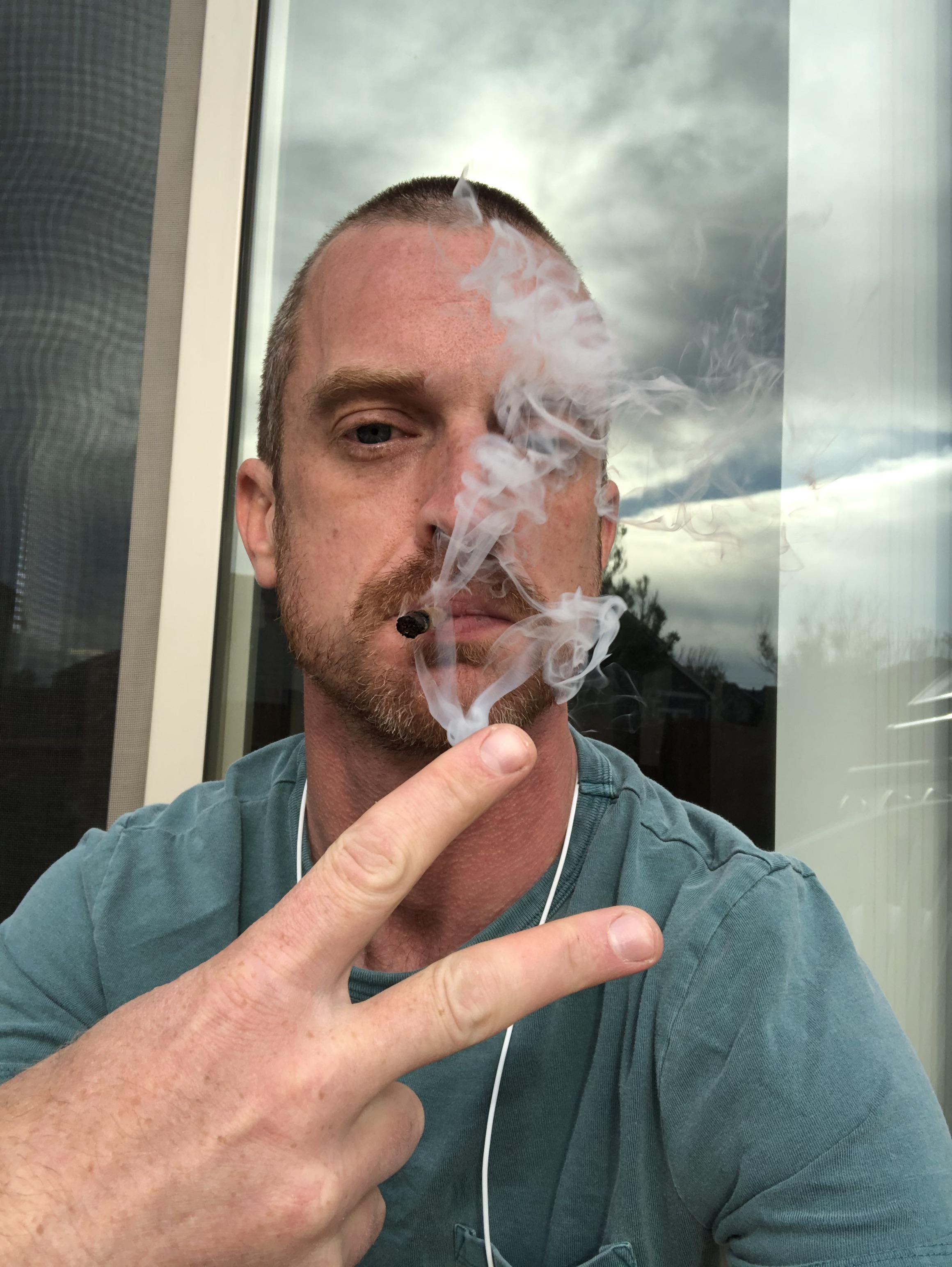 Puff puff | Scrolller