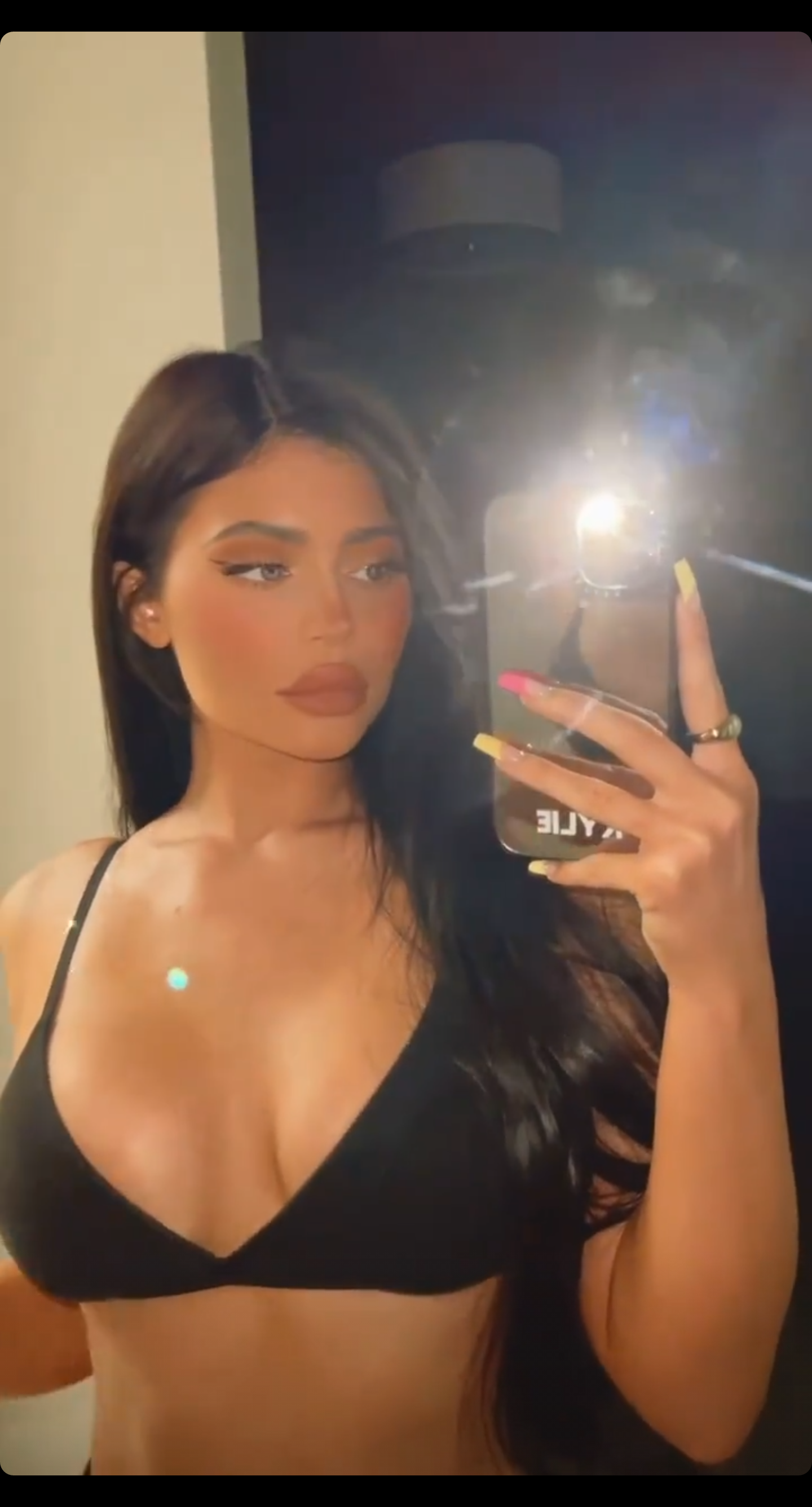 pure hotness | Scrolller