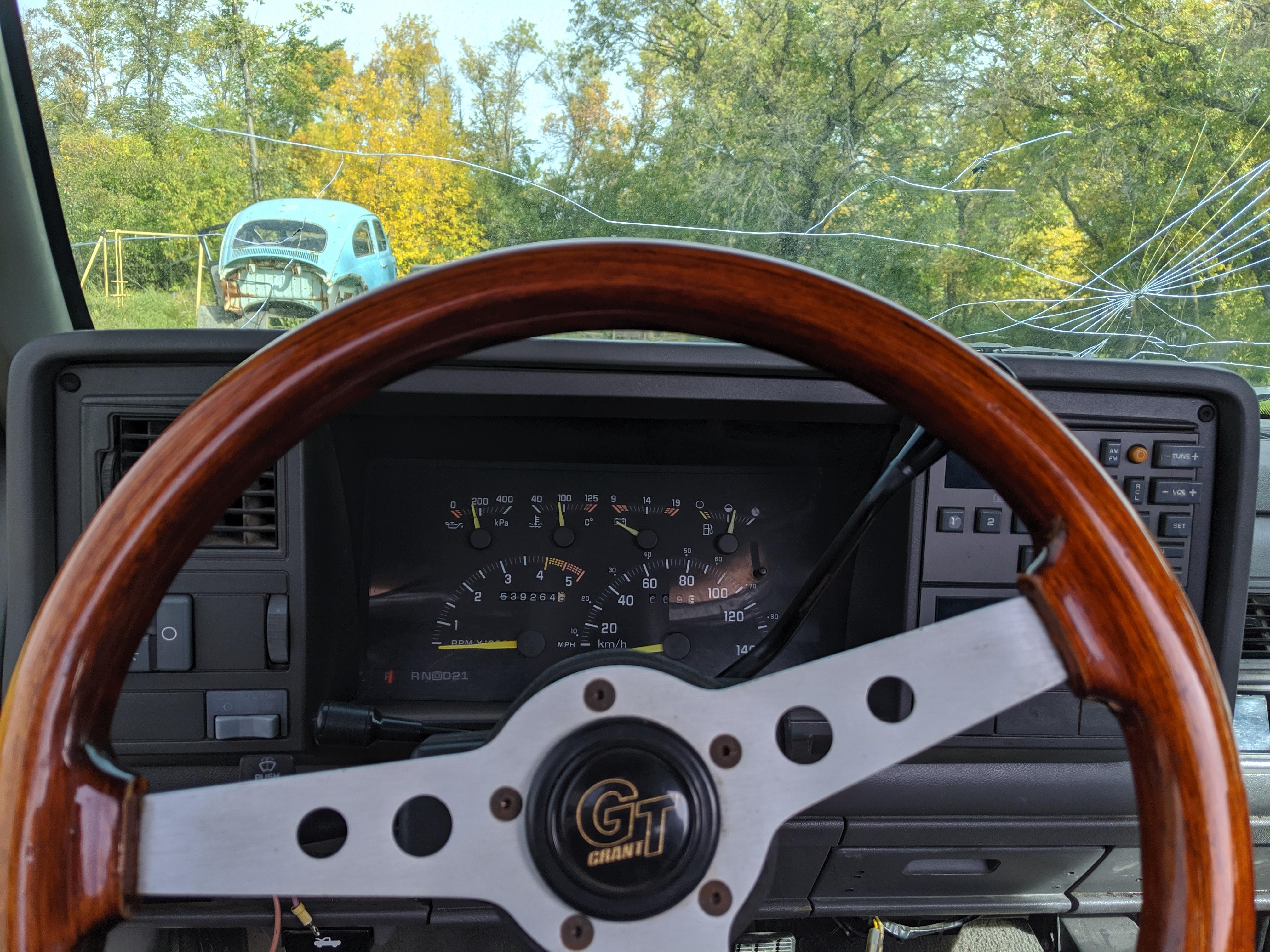Put the steering wheel on 👌 | Scrolller
