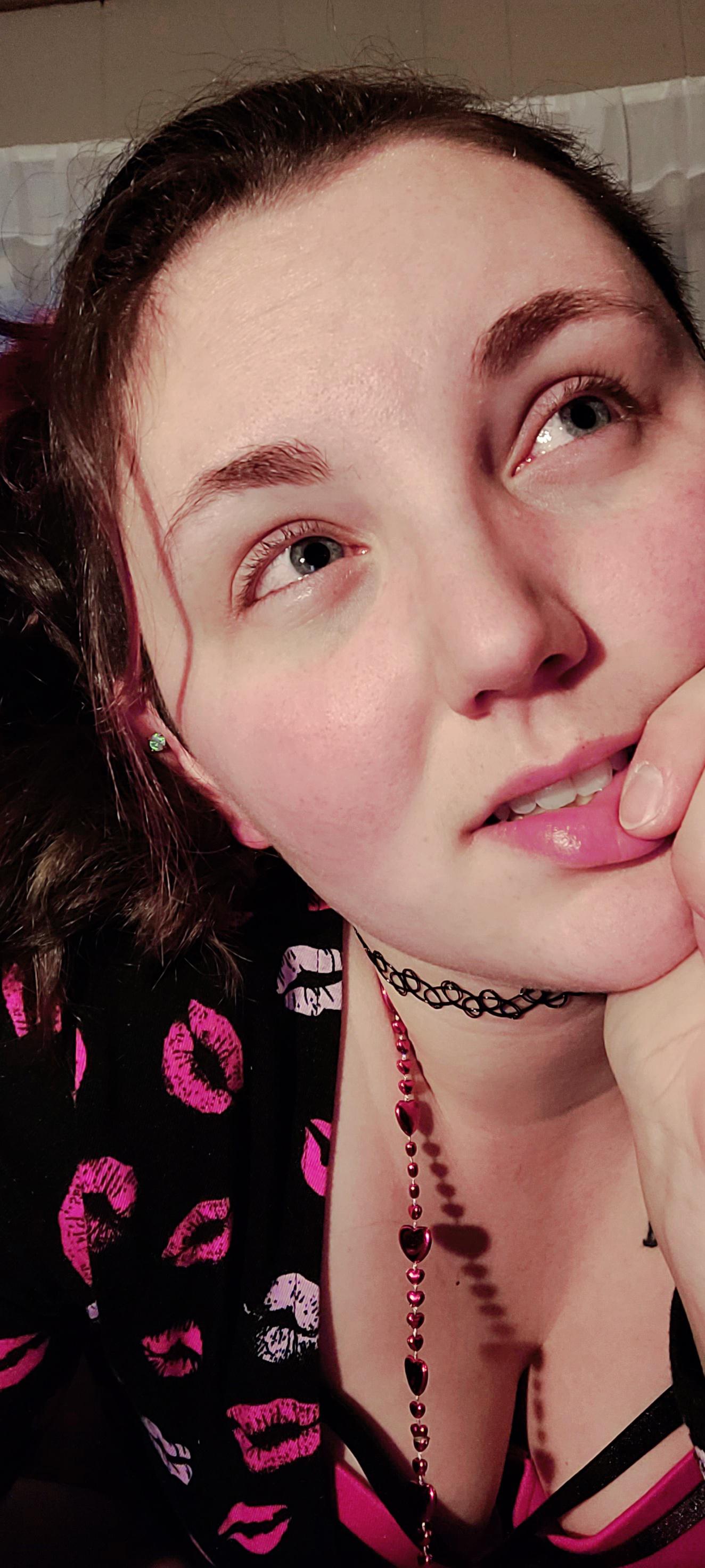 Put Your Lips All Over Me Scrolller