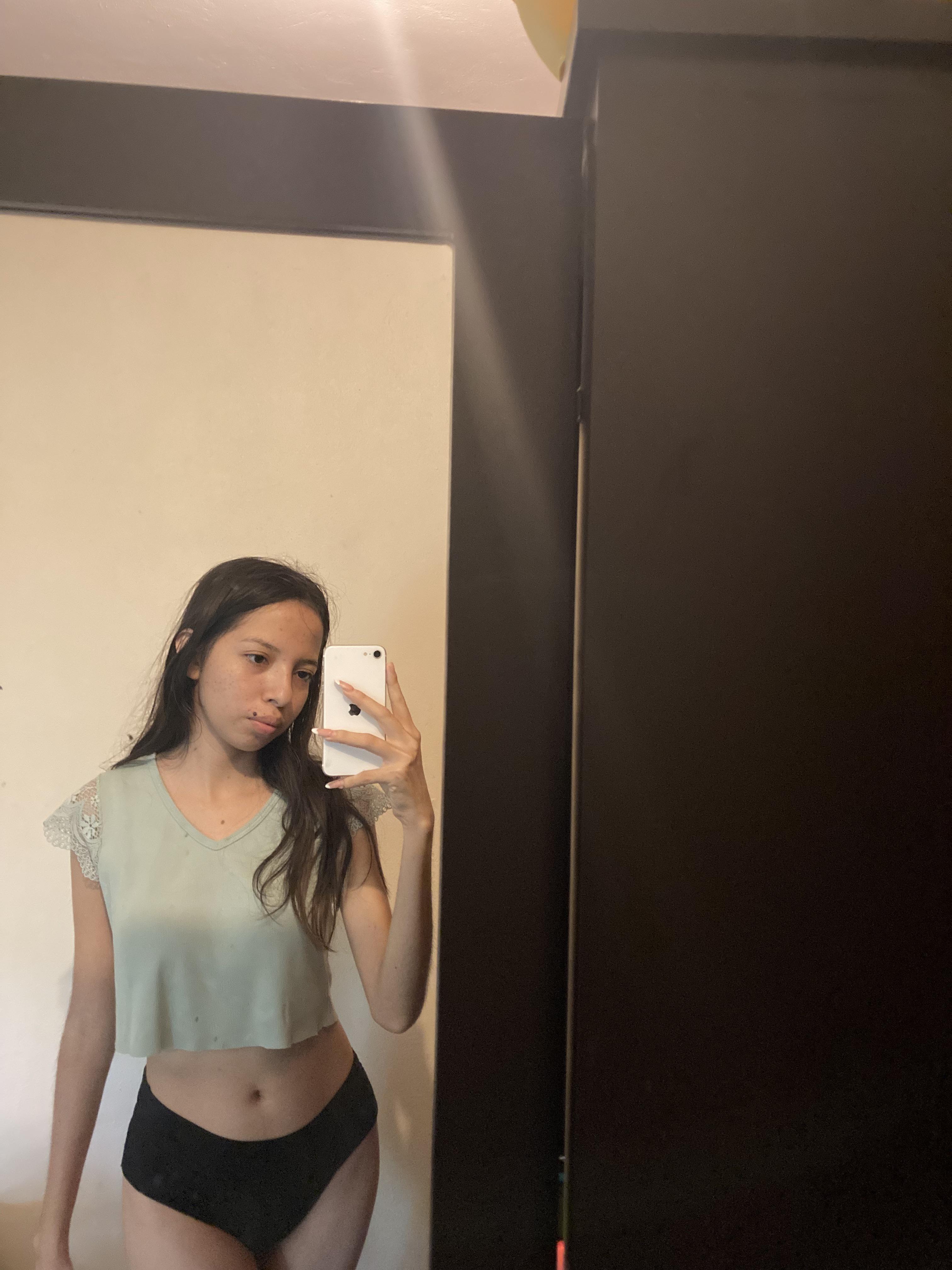 que es lo que más les gusta de las latinas?😍😍😍 | Scrolller