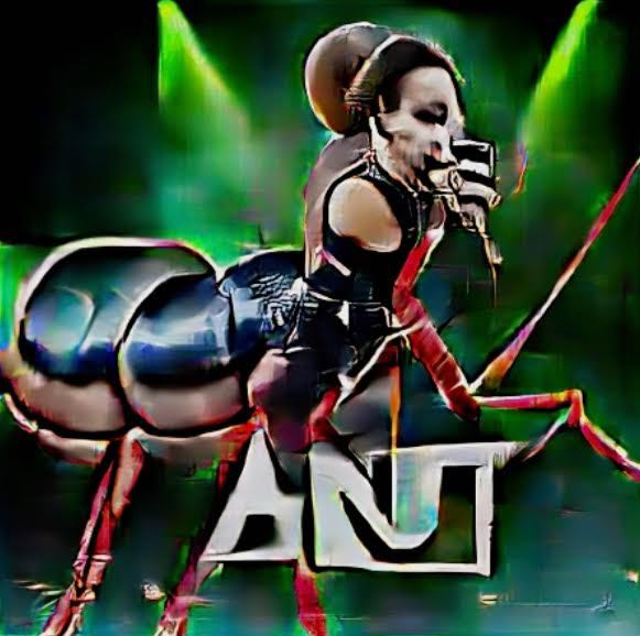 Queen Ant | Scrolller
