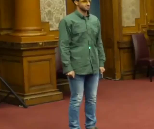 Quickly deploy-able restraint device | Scrolller