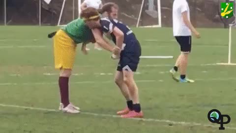 Quidditch player catches the snitch with his feet | Scrolller