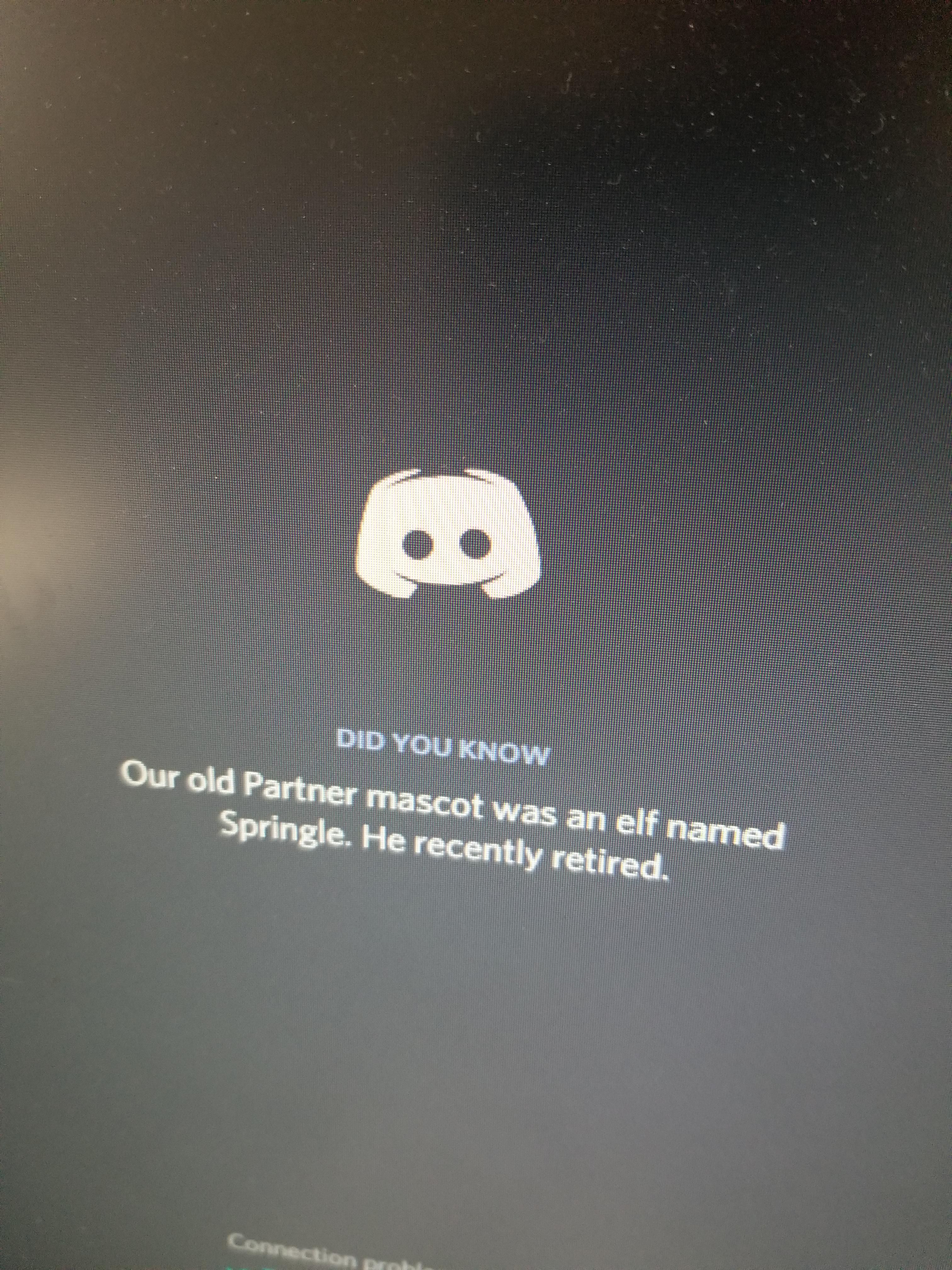 R.I.P Springle the Elf 2016-2019 | Scrolller