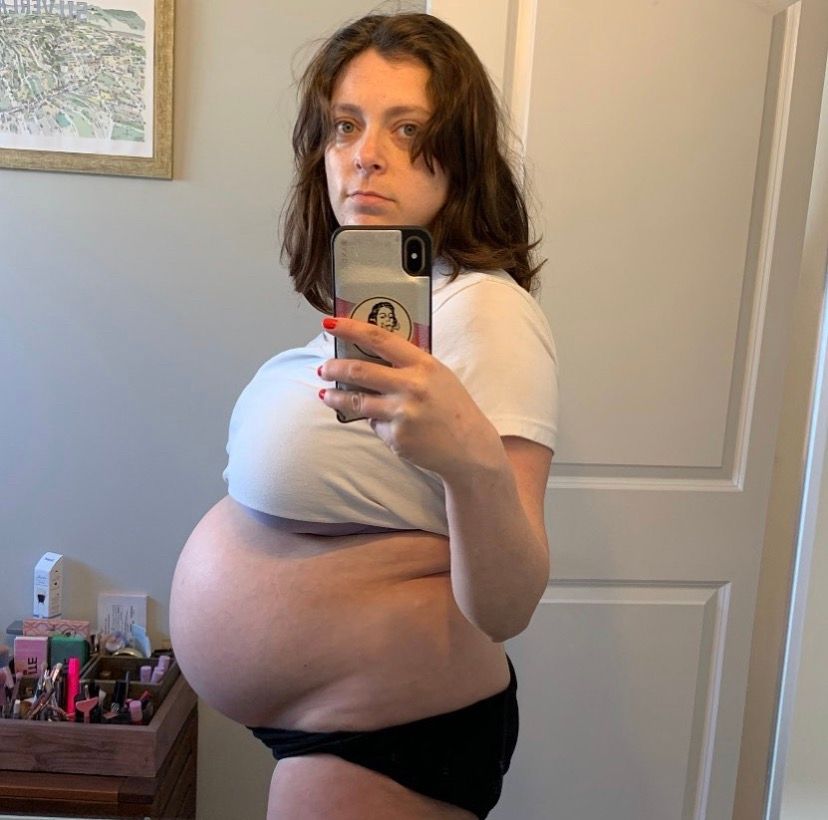 Rachel Bloom’s Valentine’s Day Insta Post | Scrolller