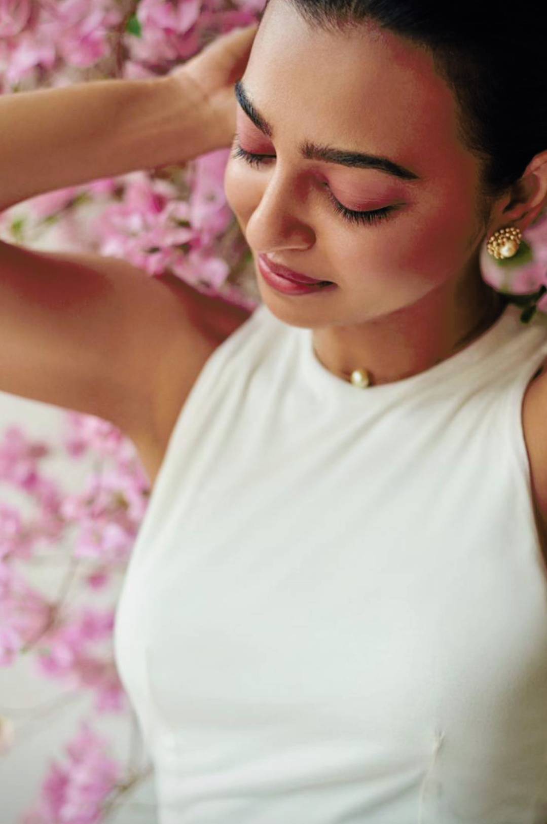 Radhika Apte | Scrolller